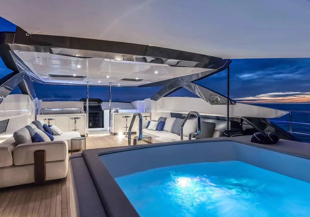 Introducing Motor Yacht NEVER BLUE | Boatbookings' Yacht of the Week