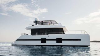Power Catamaran Charter