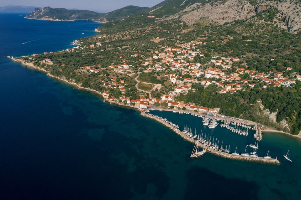 7 Day Lefkas Ionian Bareboat Sailing Itinerary