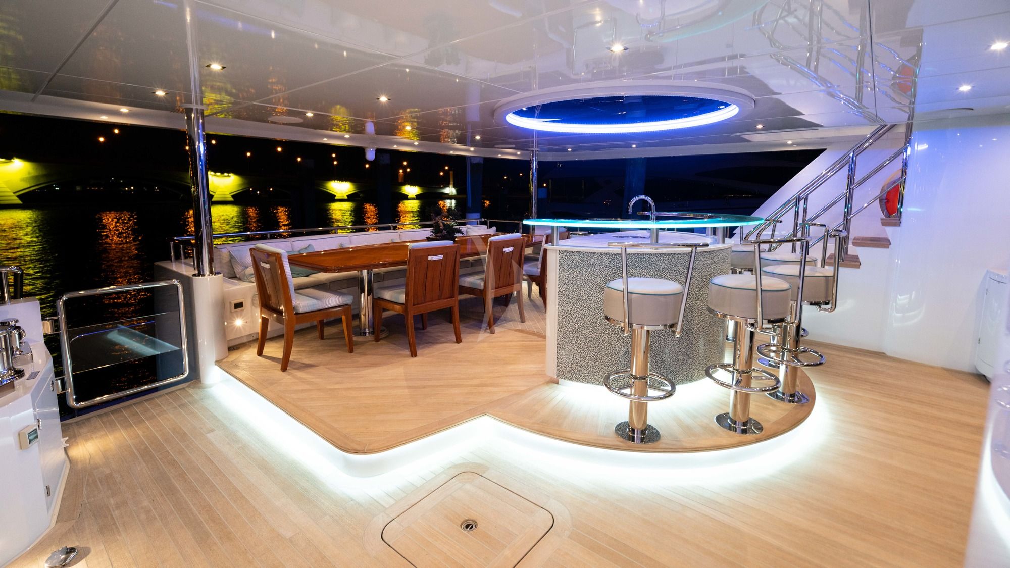 Luxury Crewed Motor Yacht SERENITY - IAG Yachts 133 - 6 Cabins ...