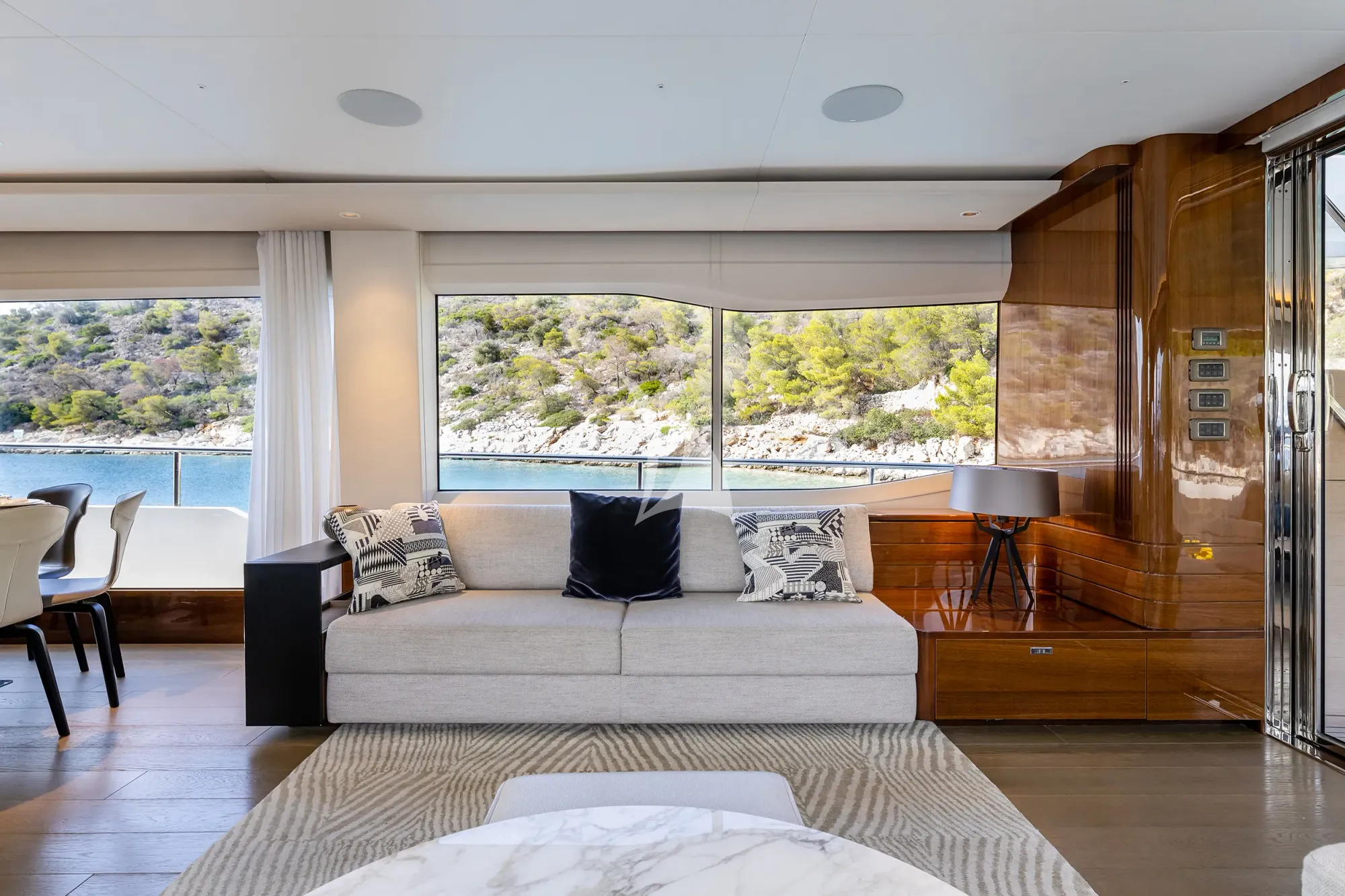 Luxury Crewed Motor Yacht VISTA - Princess Y85 - 4 Cabins - Athens ...