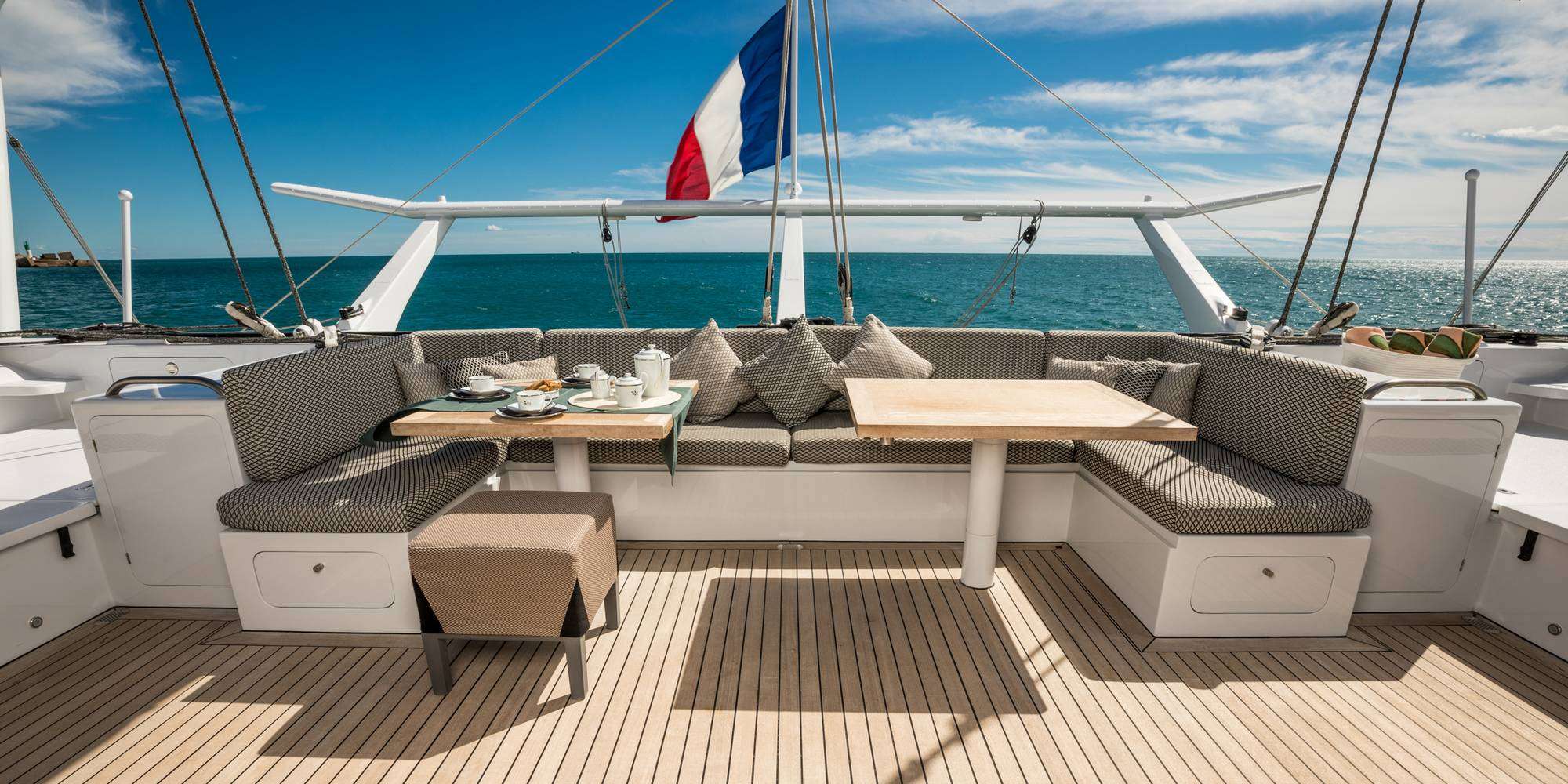 Luxury Crewed Catamaran MAGIC CAT - Multiplast 82 ft - 4 Cabins - Caribbean Leewards - St ...