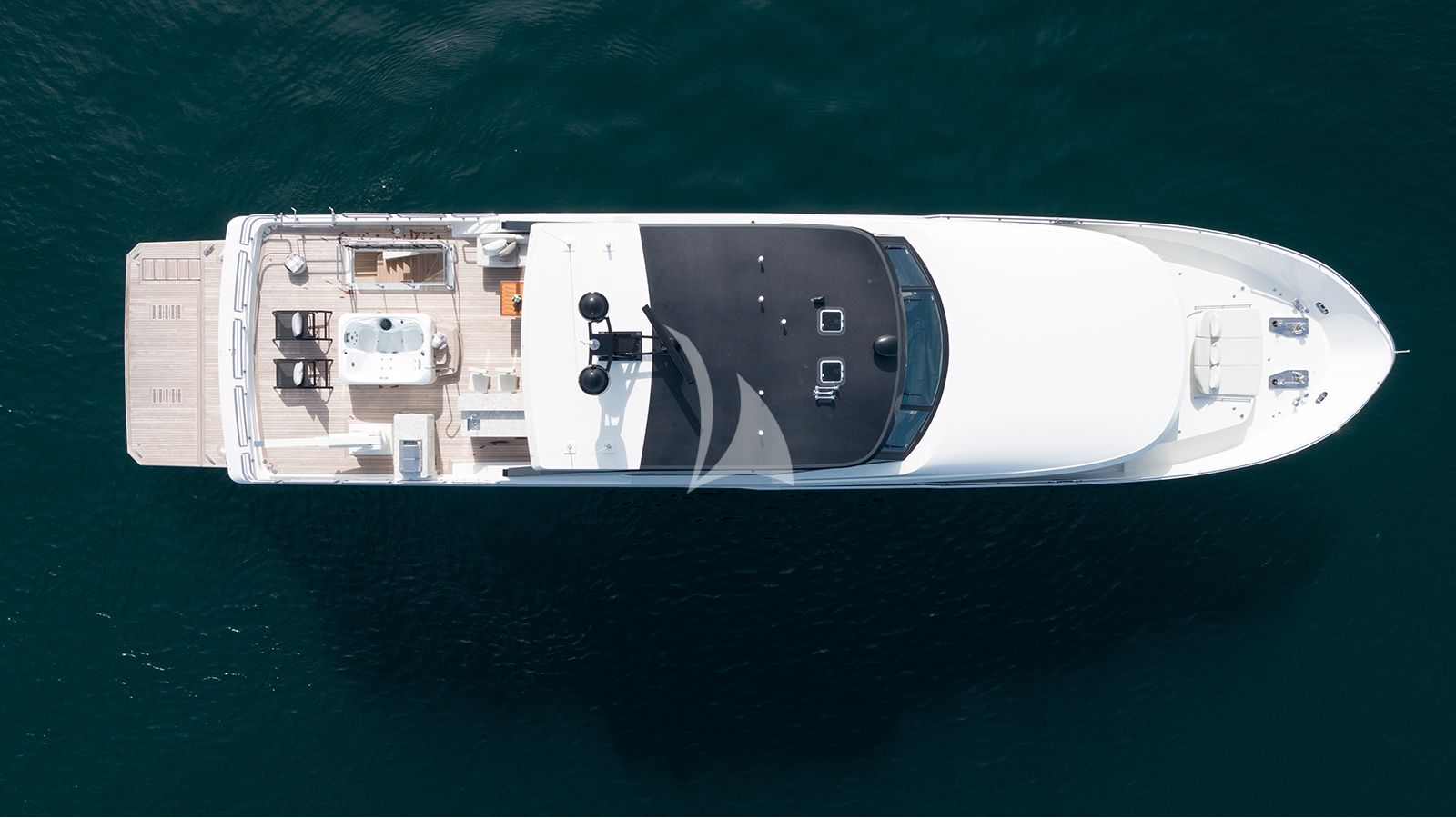 Luxury Crewed Motor Yacht 50 FIFTY - Ocean Alexander 32L - 5 Cabins ...