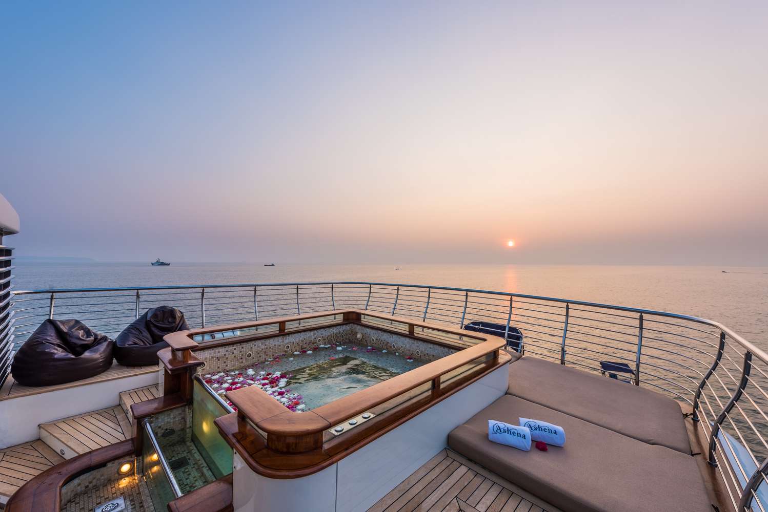 Luxury Crewed Motor Yacht ASHENA - Custom Build - 6 Cabins - Mahe ...