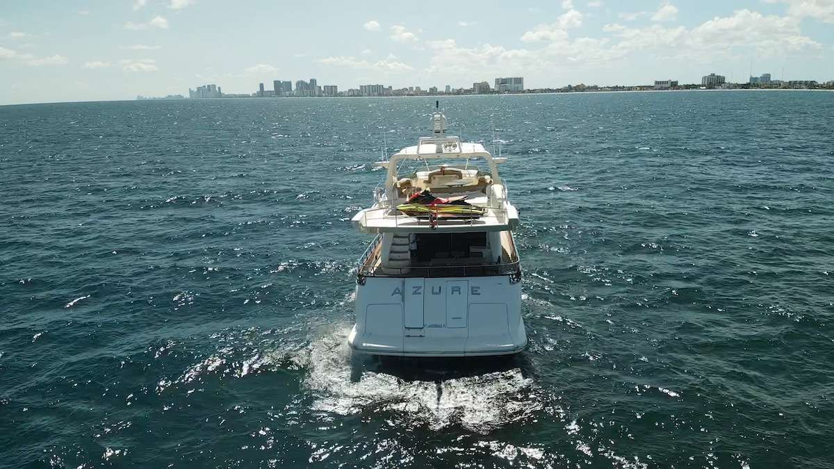 Crewed Motor Yacht AZURE - Azimut 80 - 4 Cabins - Bahamas - Boatbookings