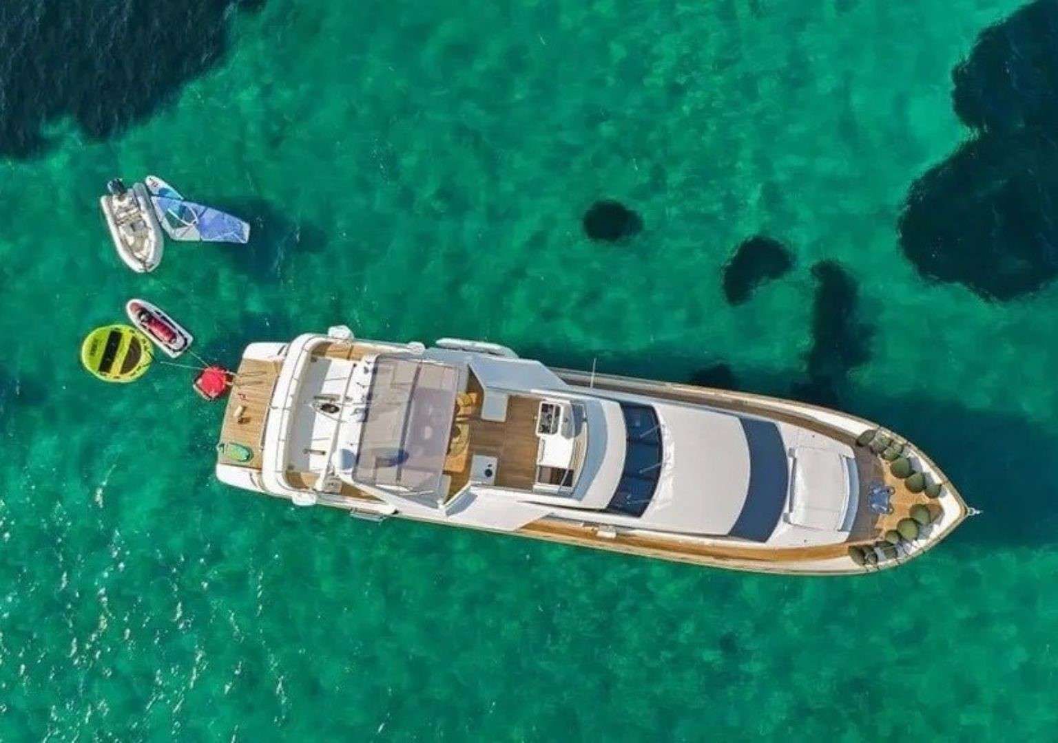 Crewed Motor Yacht LUCY PINK - Falcon 108 - 5 Cabins - Mykonos - Greece ...