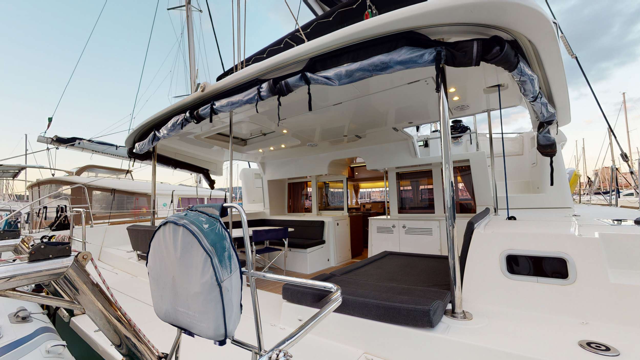 Crewed Catamaran PASHÀ - Lagoon 450 - 4 Cabins - Sicily - Naples ...