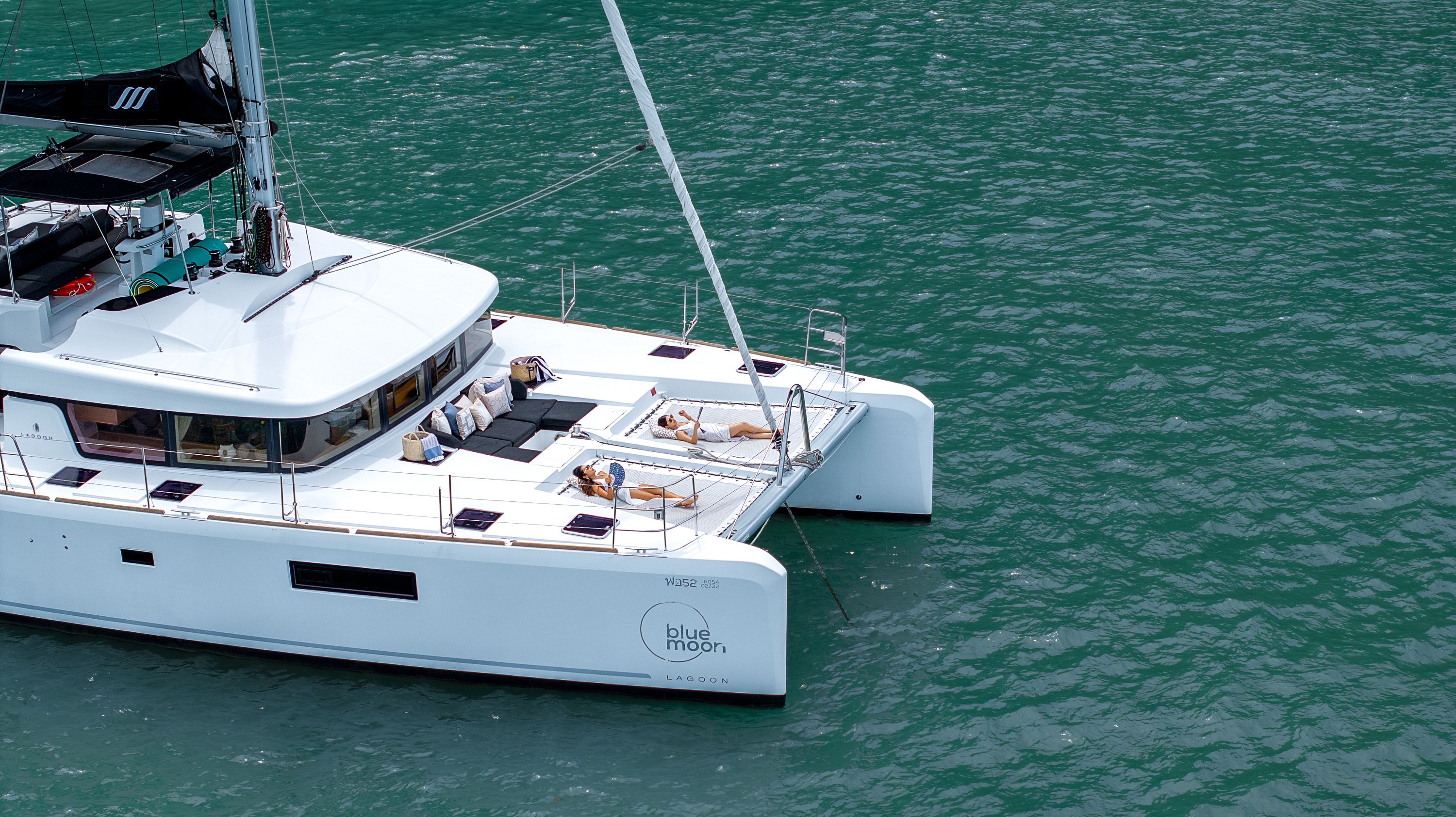 Crewed Catamaran BLUE MOON - Lagoon 52F - 5 Cabins - Phuket - Thailand ...