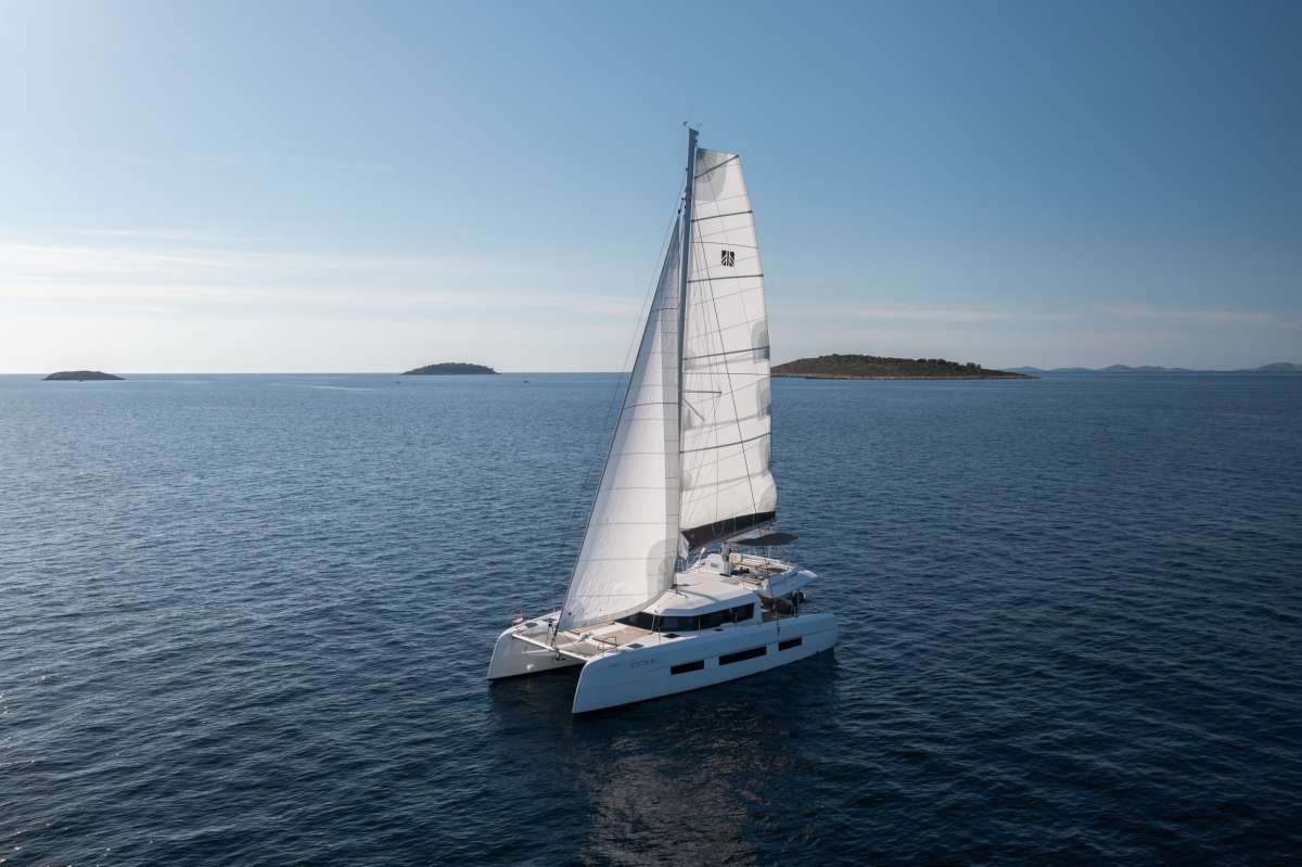 USVI Luxury Crewed Catamarans | Boatbookings