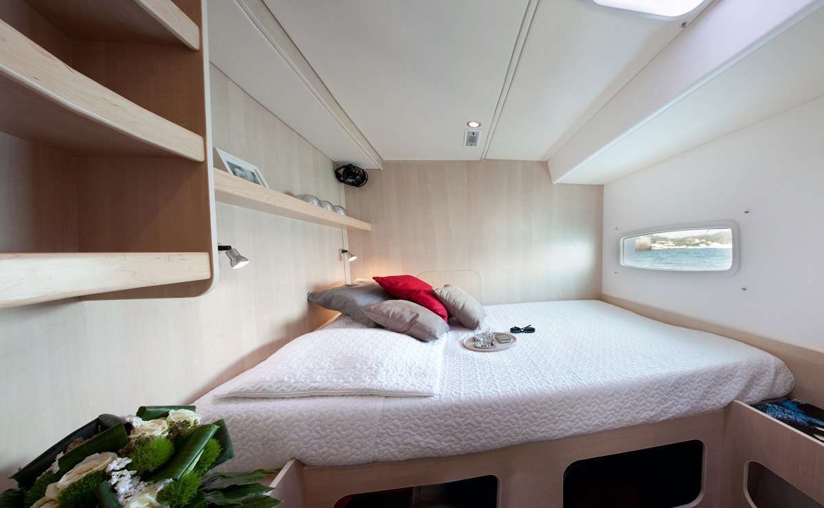 Luxury Crewed Catamaran DREAM 60: LITTRÉ & TAUCETI - Catlante 600 - 6 Cabins - Naples - Sicily ...