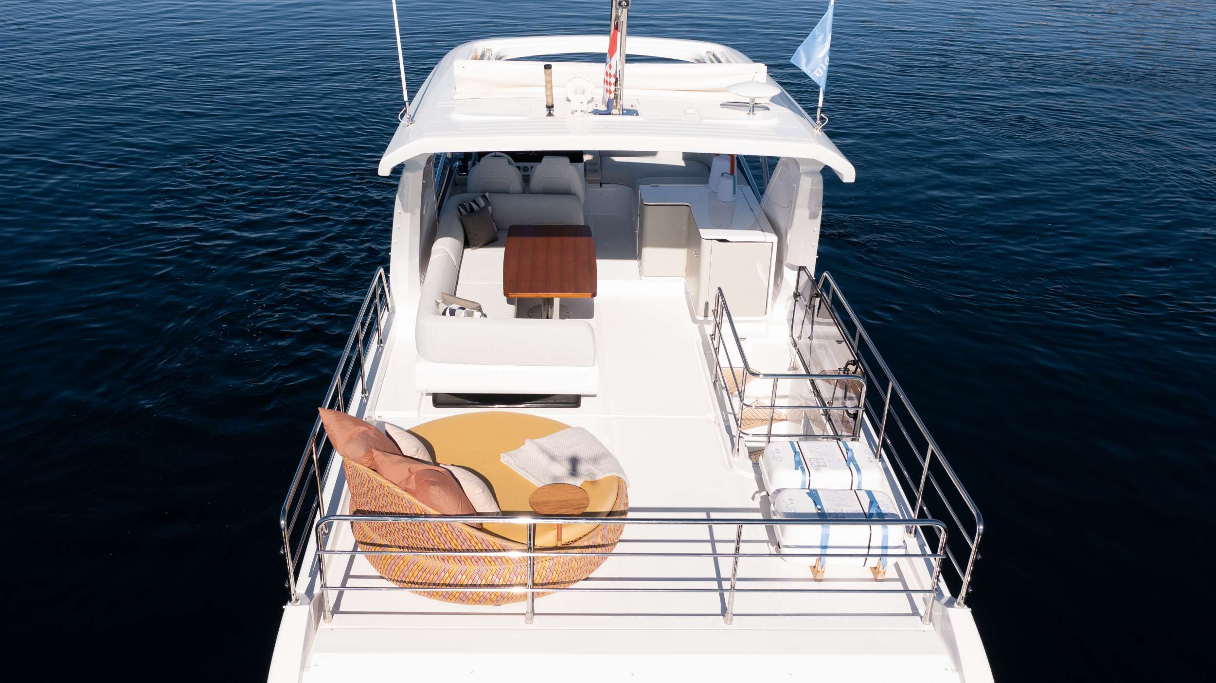 Luxury Crewed Motor Yacht ALIBABA Photos and Images - Boatbookings