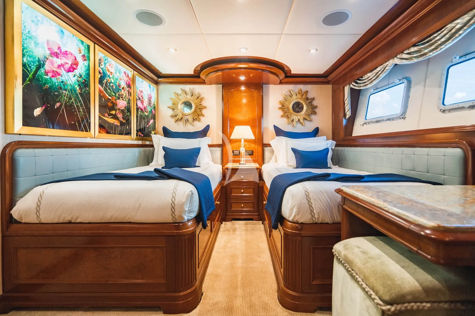 Luxury Crewed Motor Yacht AQUASITION - Trinity 142 - 5 Cabins - Cannes ...