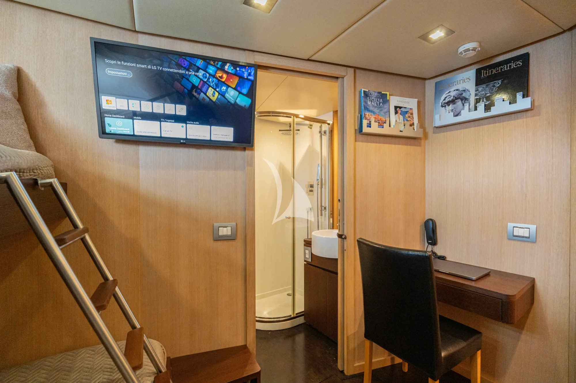 Luxury Crewed Motor Yacht ARIA - C.Boat 28m - 5 Cabins - Sicily ...