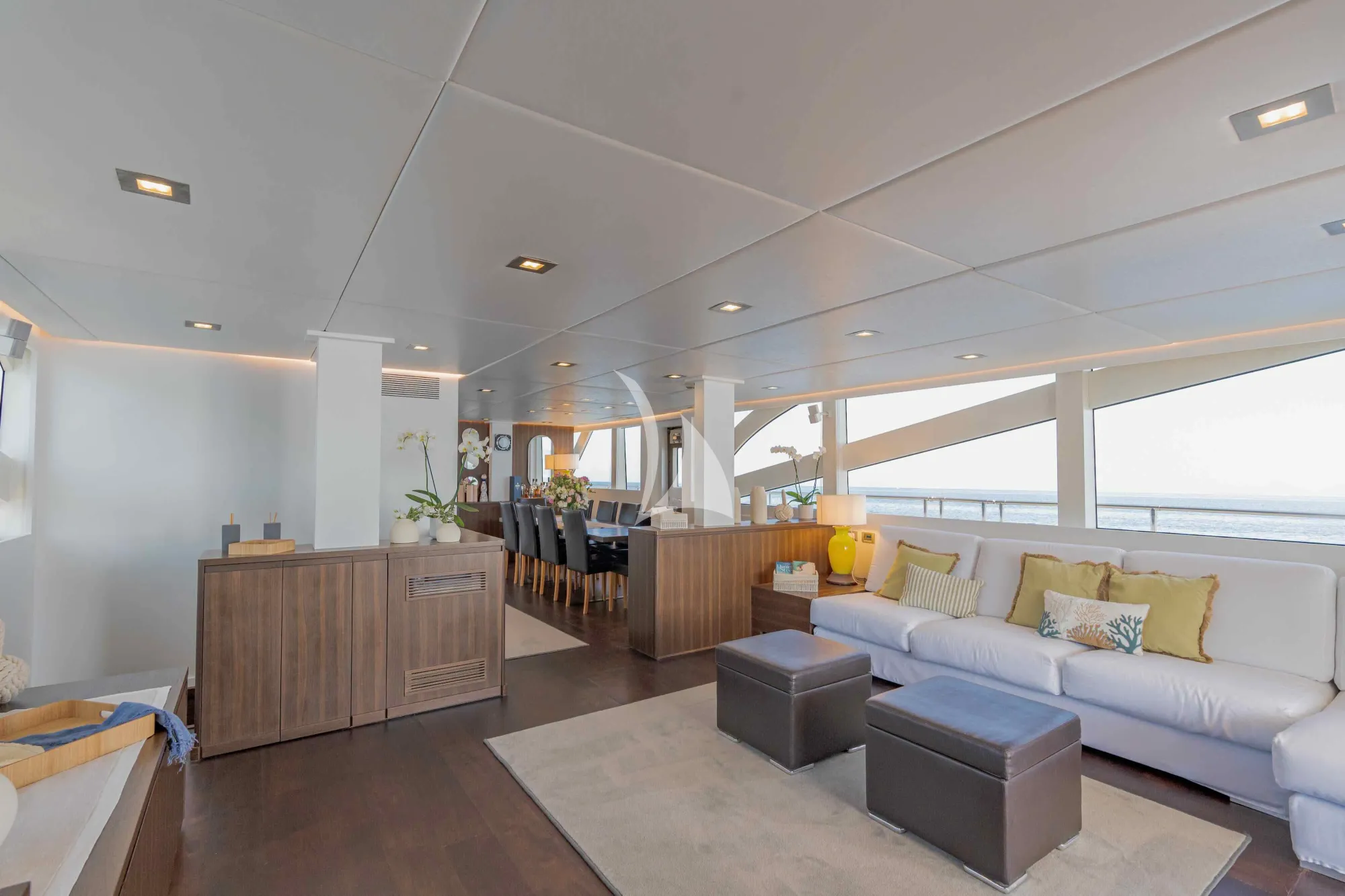 Luxury Crewed Motor Yacht ARIA - C.Boat 28m - 5 Cabins - Sicily ...