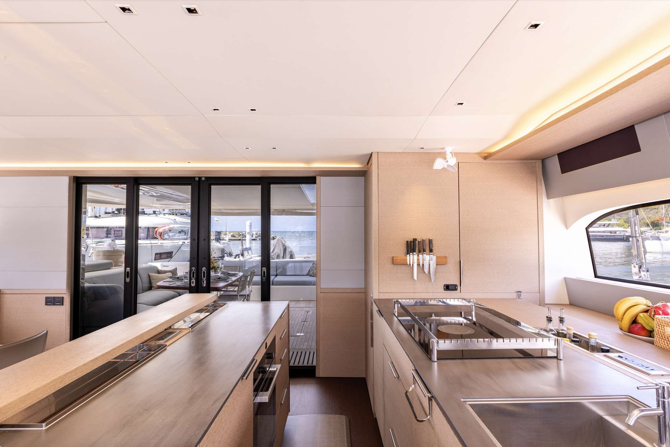Luxury Crewed Catamaran AURA - Lagoon 65 - 4 Cabins - Tortola - Virgin ...