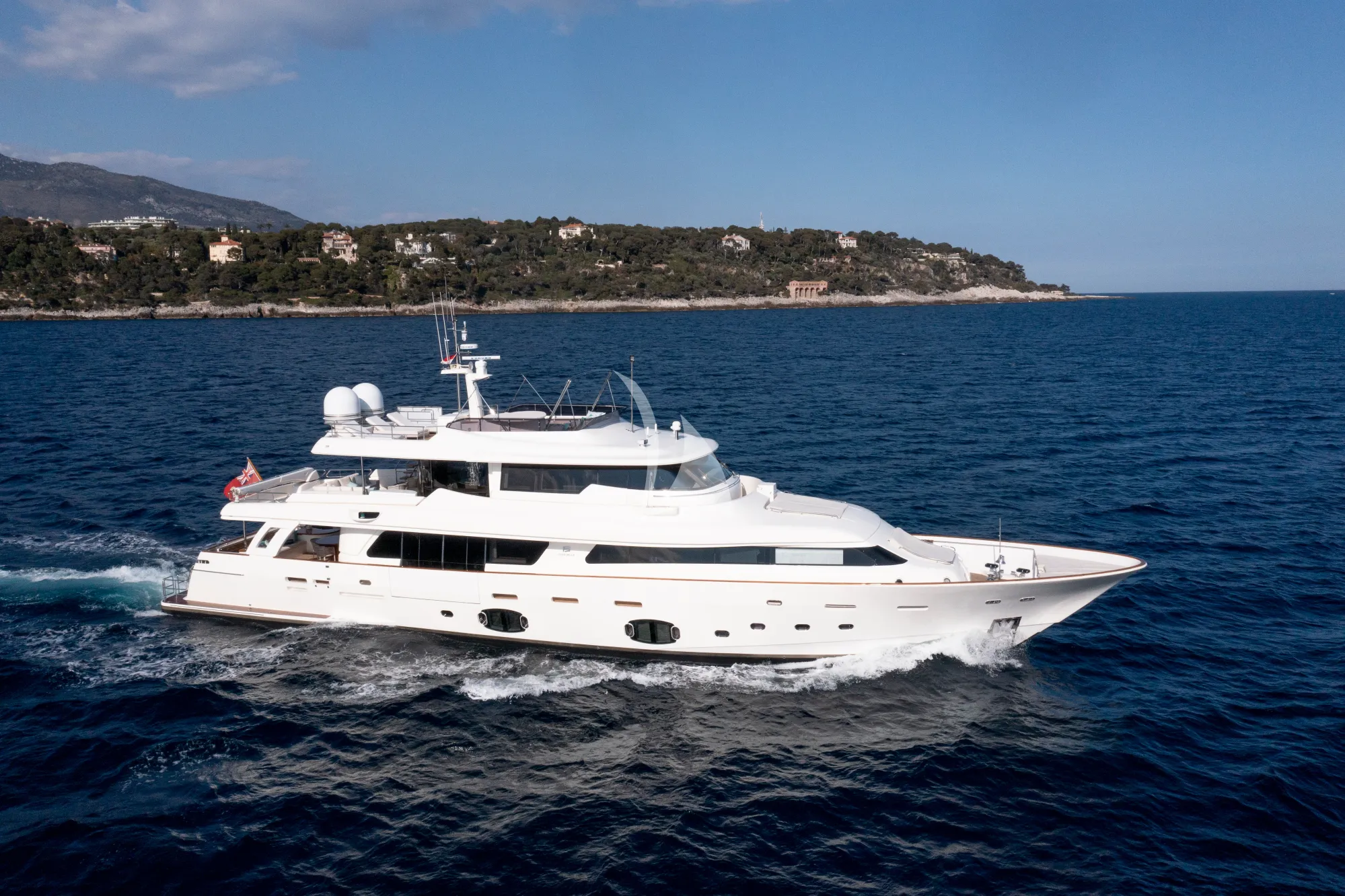 Luxury Crewed Motor Yacht CENTURION - Ferretti Custom Line Navetta 33 ...