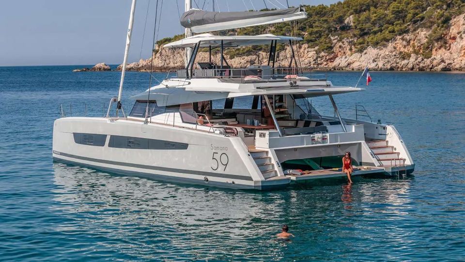 Top USVI Luxury Crewed Catamarans | Boatbookings
