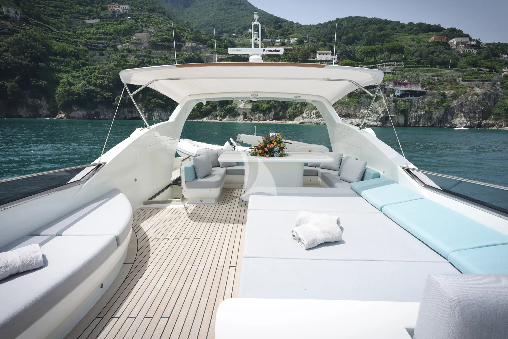 Crewed Motor Yacht DEAONE - Antago 90 - 4 Cabins - Salerno - Capri ...