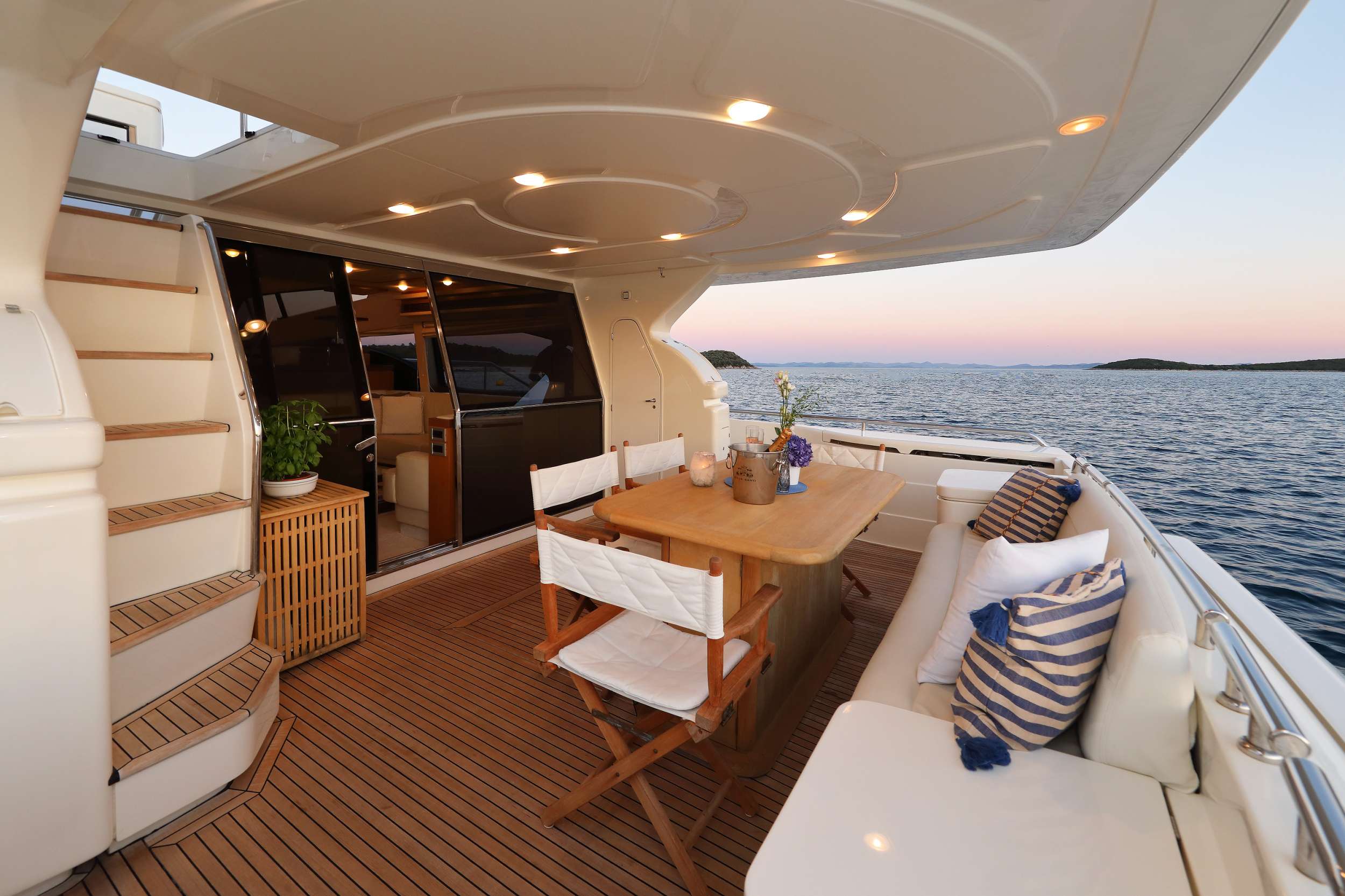 Crewed Motor Yacht DOMINIQUE - Ferretti 681 - 4 Cabins - Split - Hvar ...