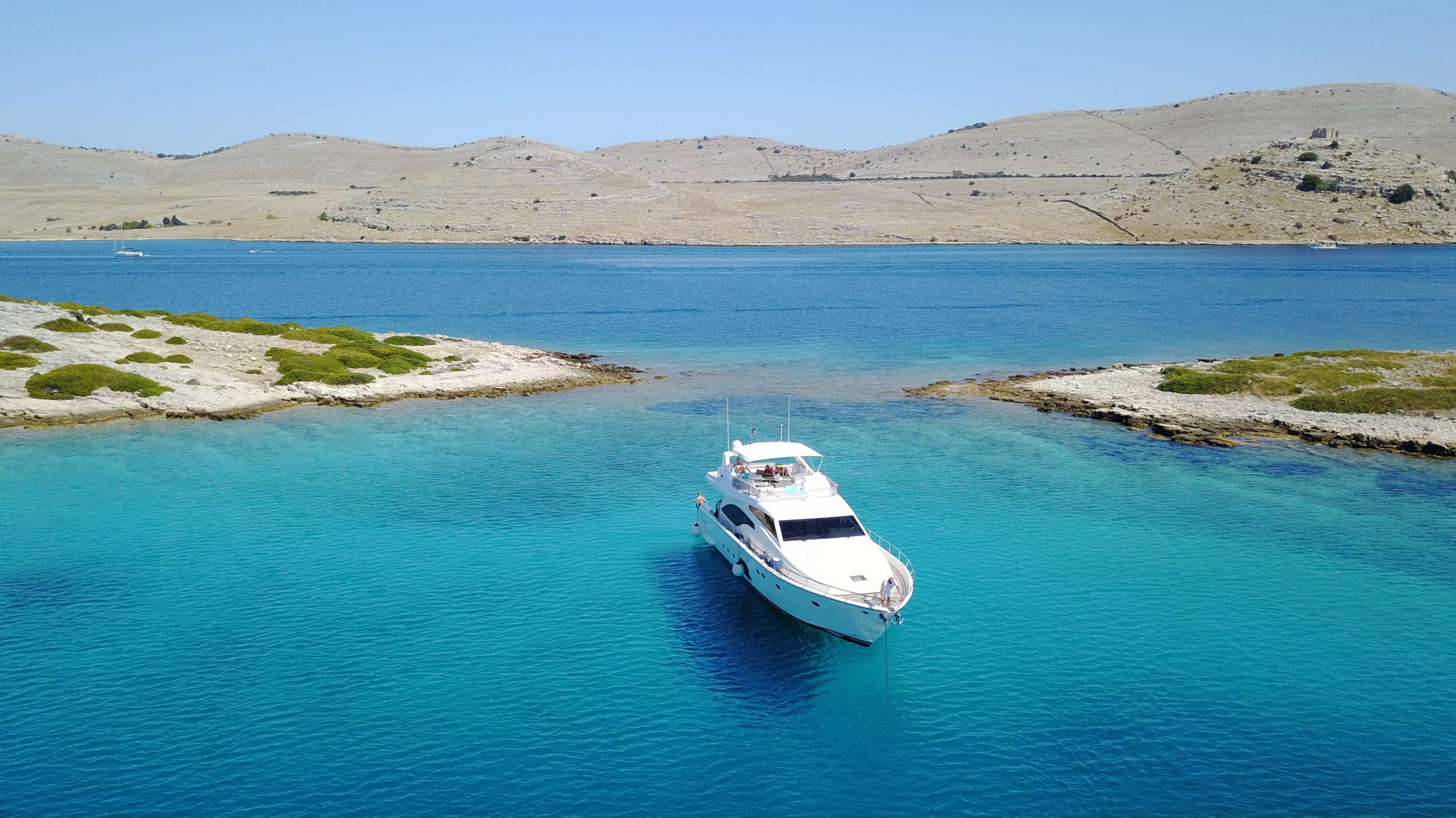 Crewed Motor Yacht DOMINIQUE - Ferretti 681 - 4 Cabins - Split - Hvar ...