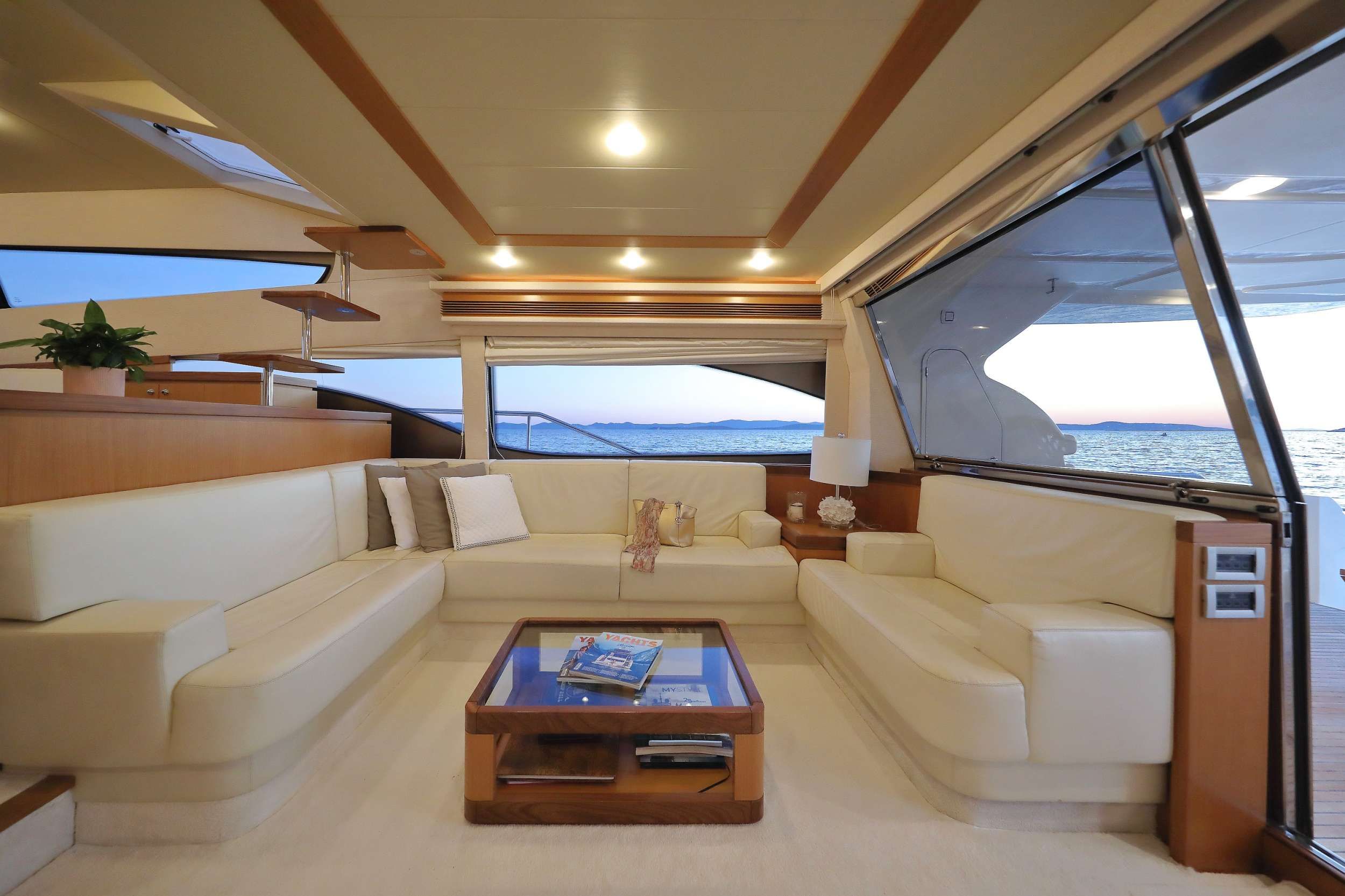 Crewed Motor Yacht DOMINIQUE - Ferretti 681 - 4 Cabins - Split - Hvar ...