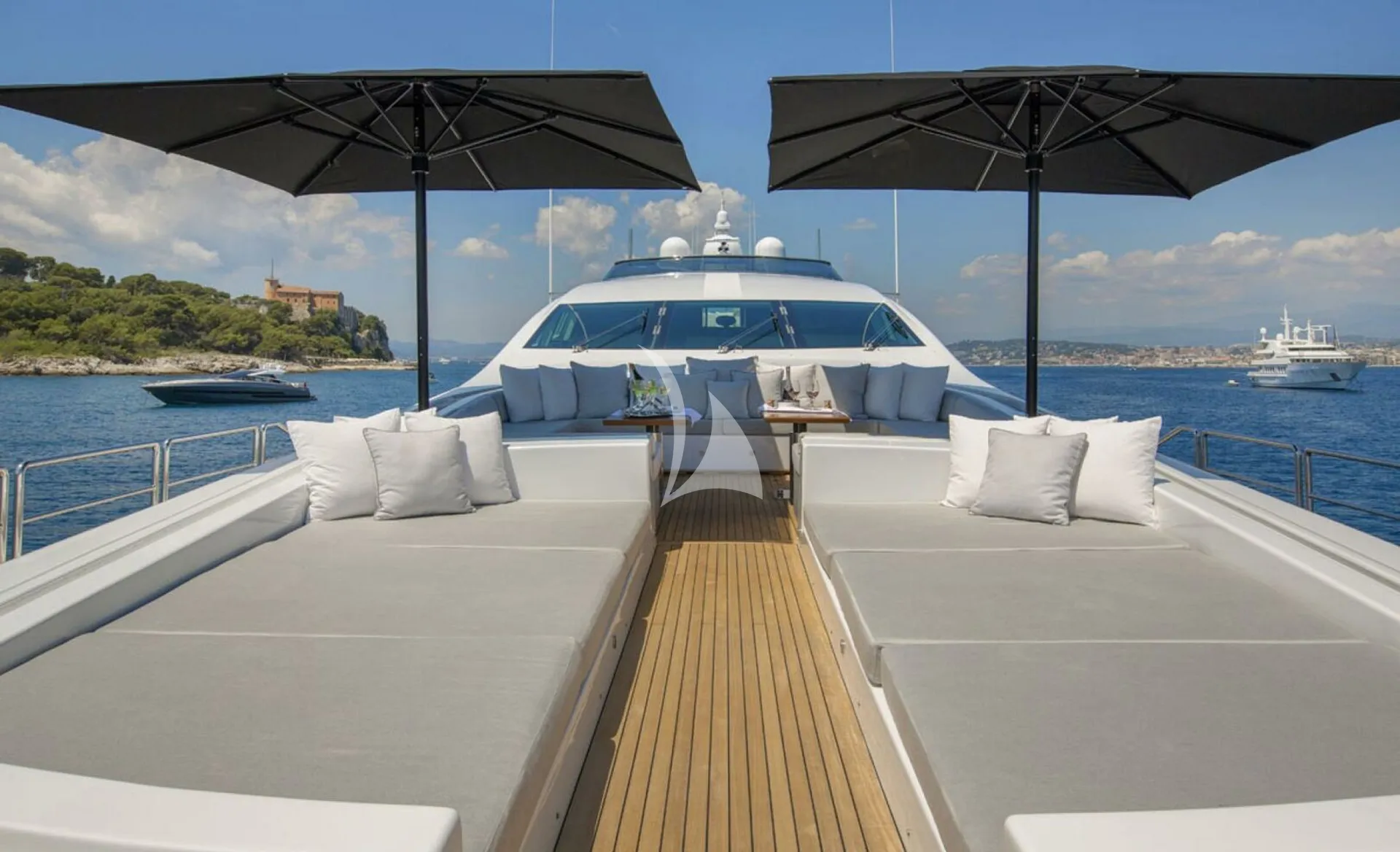 Luxury Crewed Motor Yacht D`ONE D - Leopard 46 - 5 Cabins - Cannes - St ...