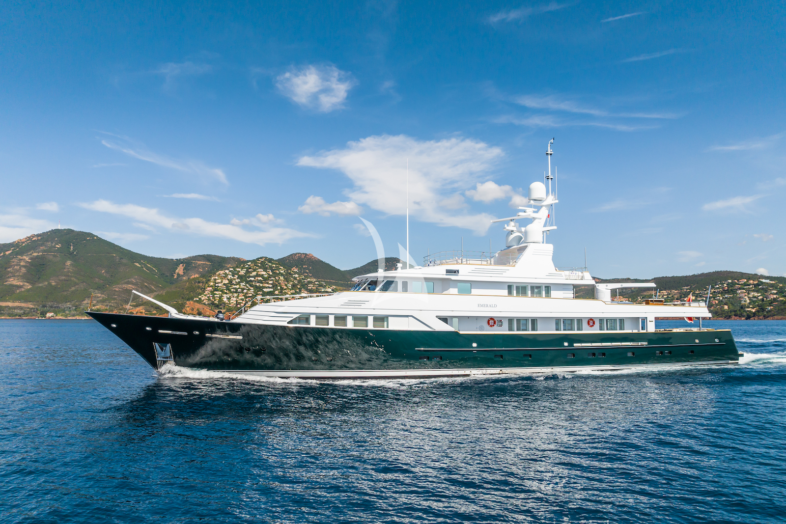 Luxury Motor Yacht EMERALD - Feadship 50m - 6 Cabins - Cannes - St ...