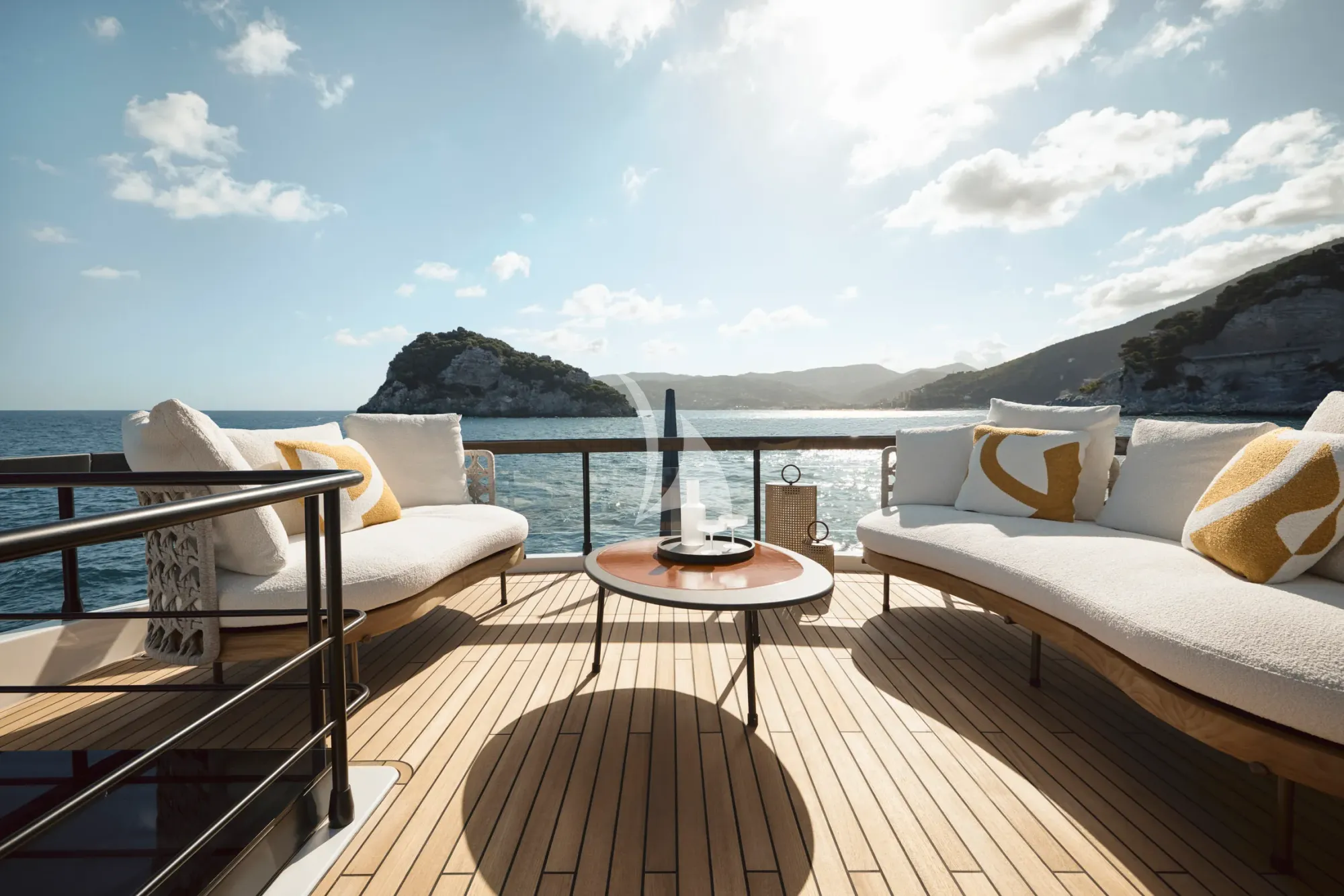 Luxury Crewed Motor Yacht EXPLORA - Azimut Fly 82 - 4 Cabins - Sicily ...