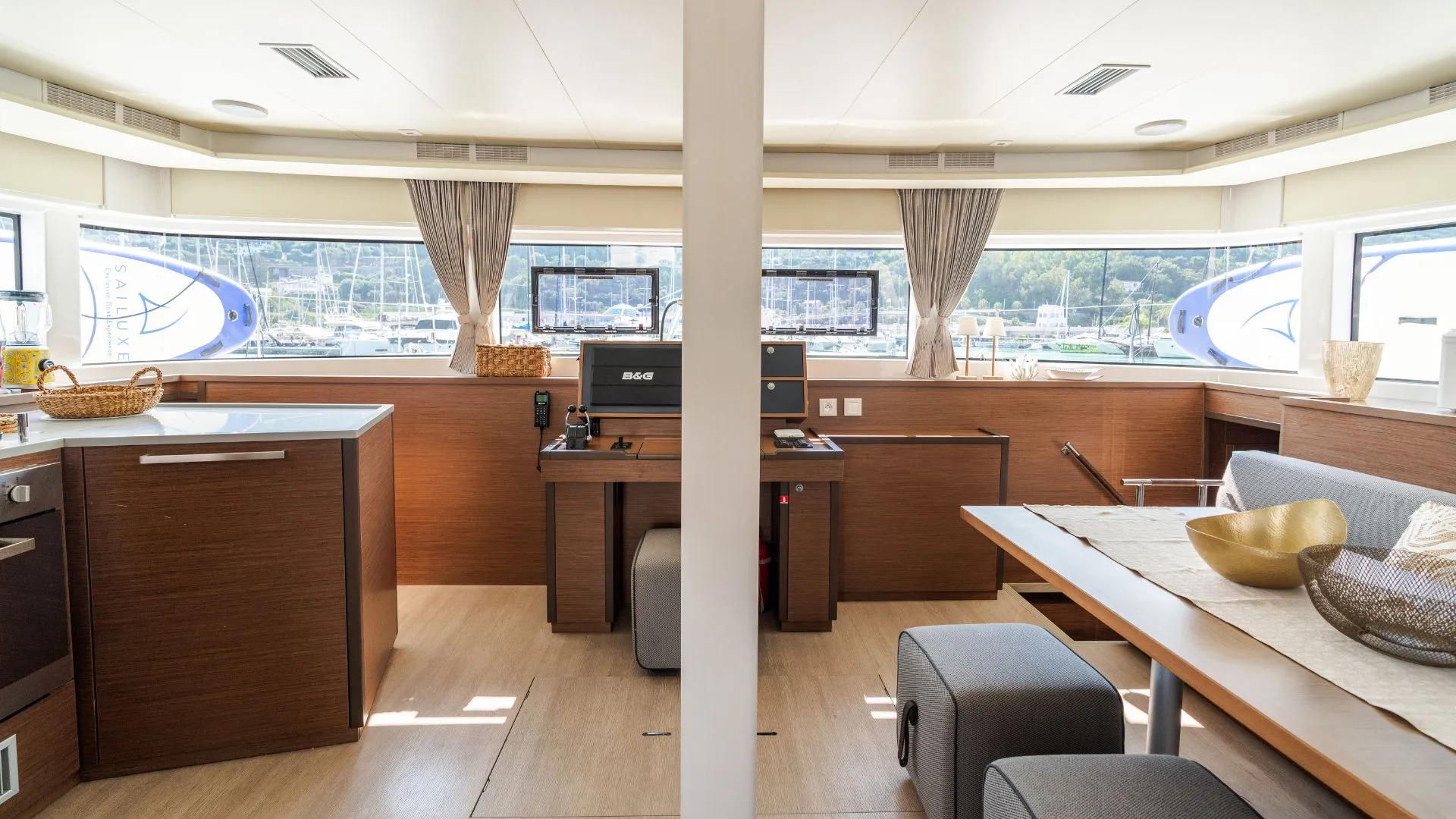 Crewed Catamaran FICHISSIMO - Lagoon 52F - 5 Cabins - Capo D` Orlando ...