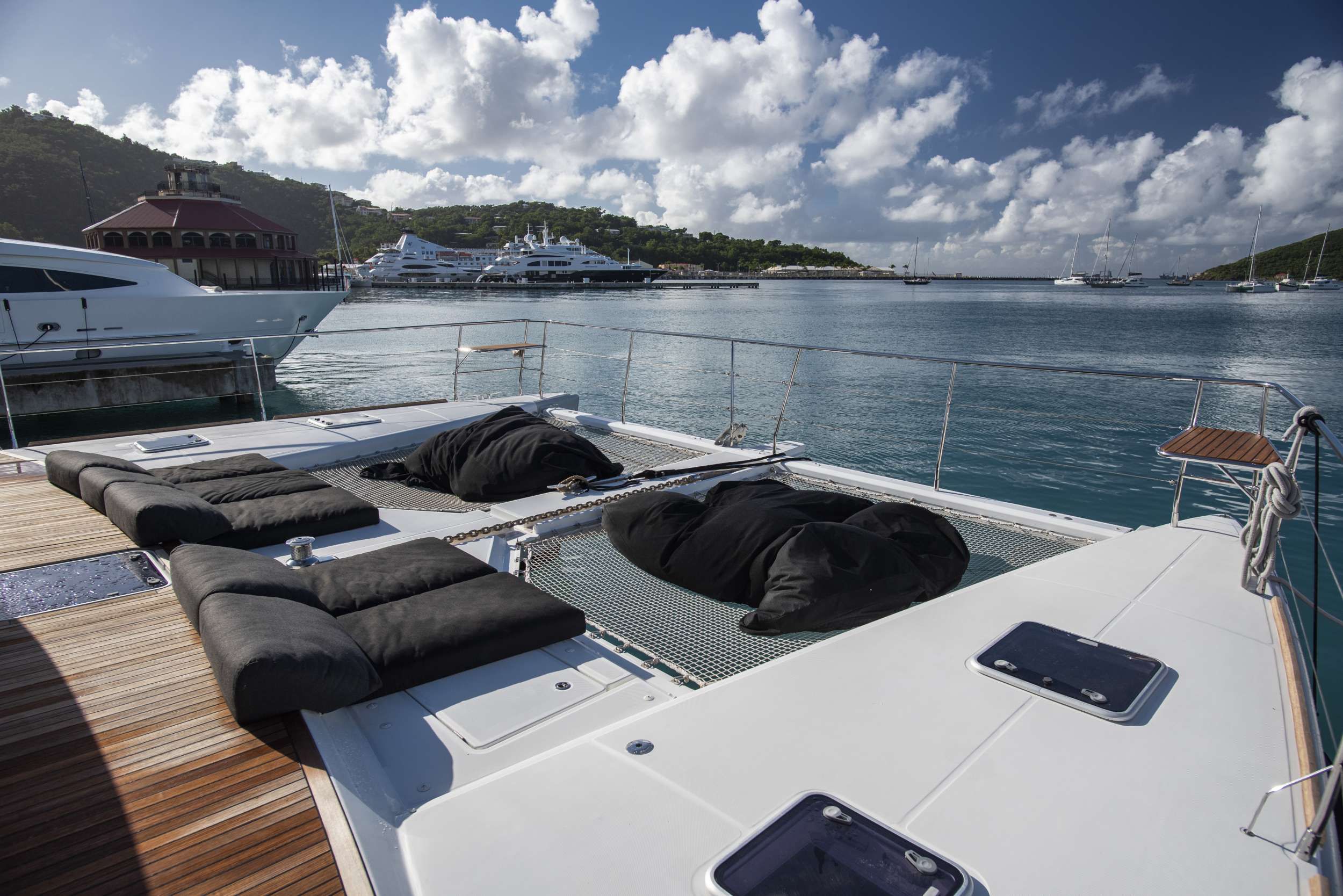Crewed Catamaran HULYA - Lagoon 630 - 4 Cabins - Nassau - Exumas ...