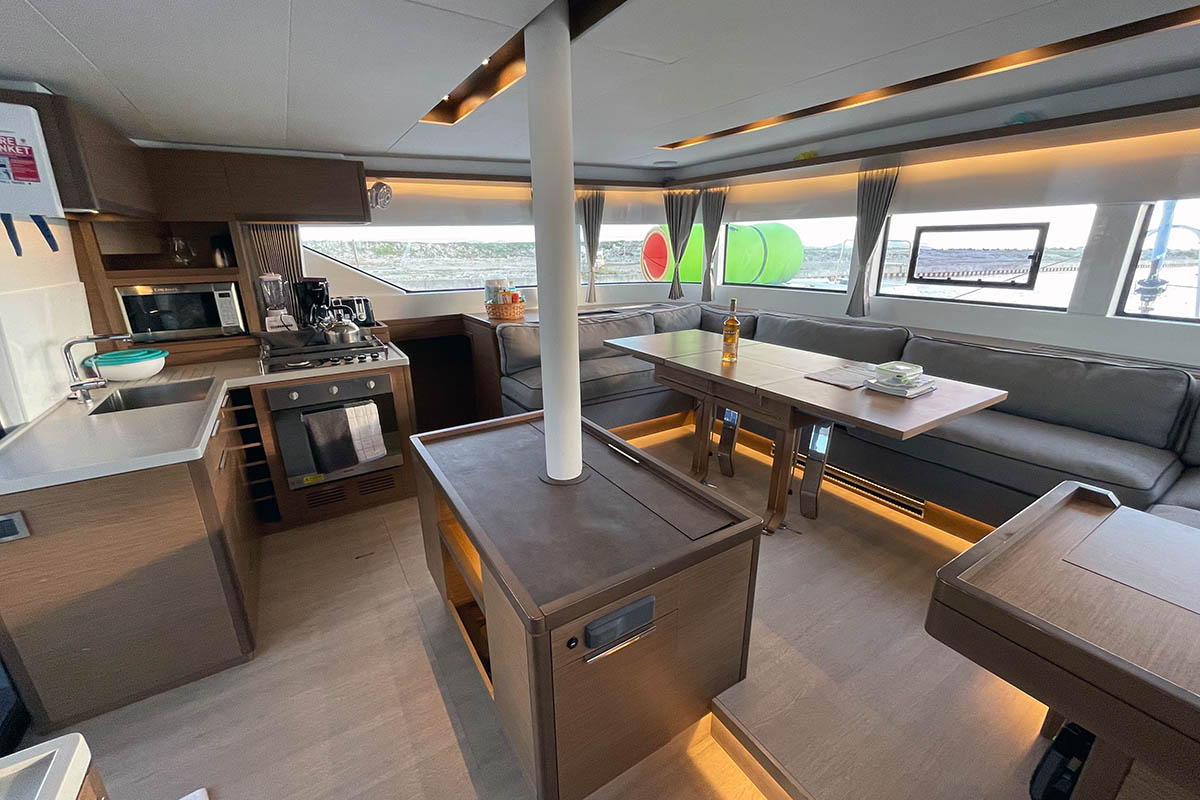 Bareboat Catamaran RAGNAROK - Lagoon 50 - 6 Cabins - Dubrovnik - Split ...