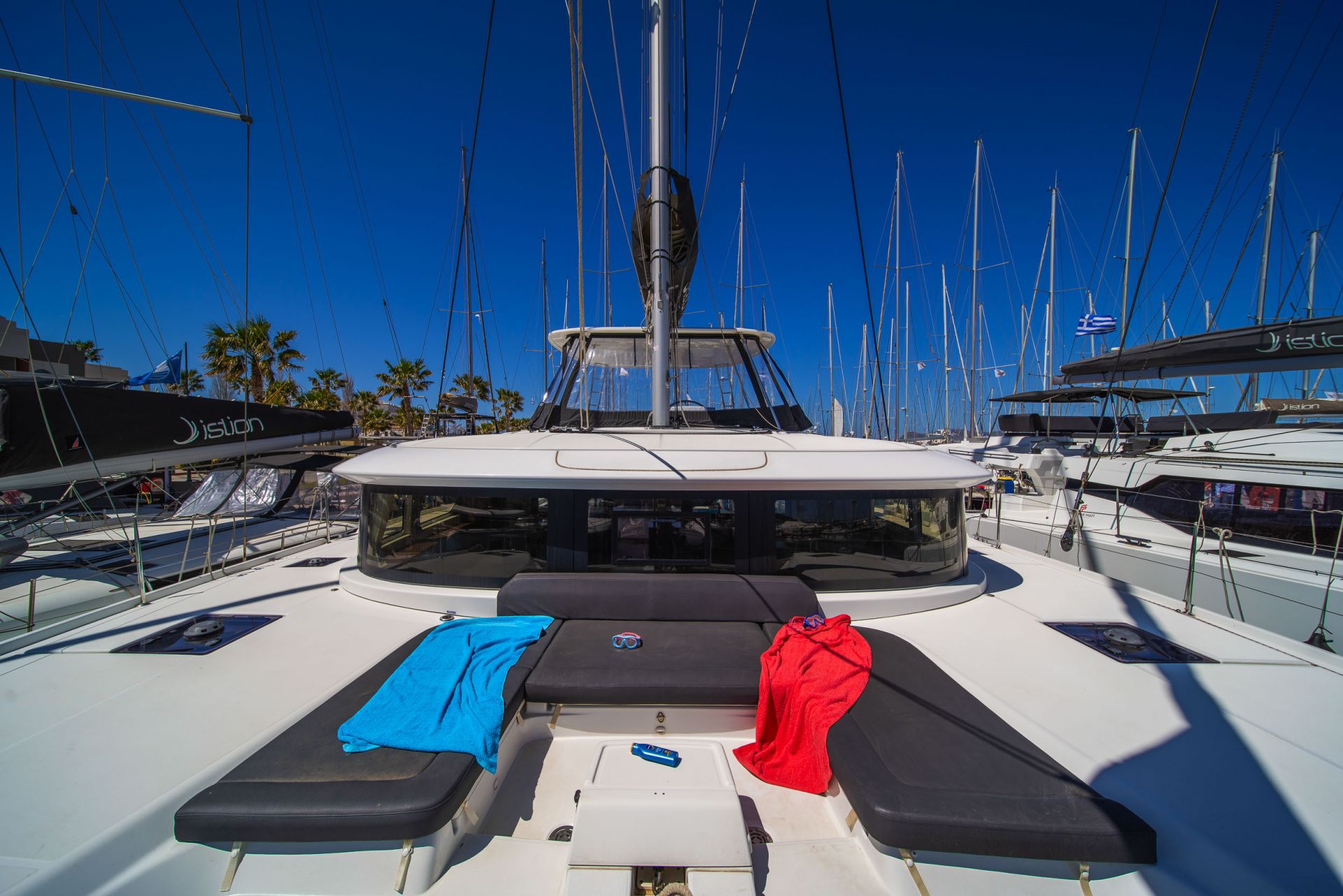 Bareboat Catamaran Lagoon 46 - 2021 - 6 Cabins (4 Double and 2 Forepeak ...