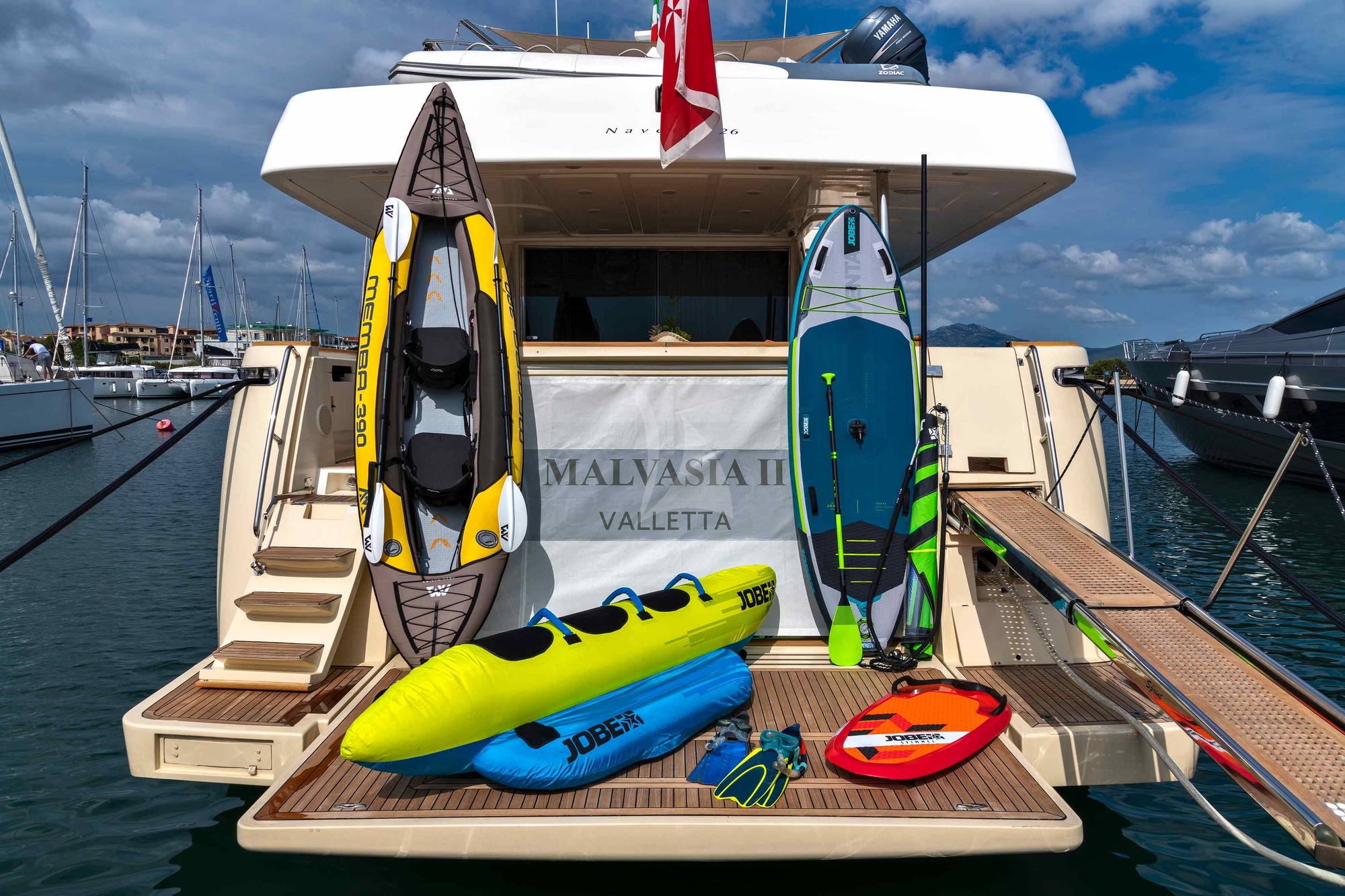 Luxury Crewed Motor Yacht EOLIA - Ferretti 86 - 5 Cabins - Sardinia ...