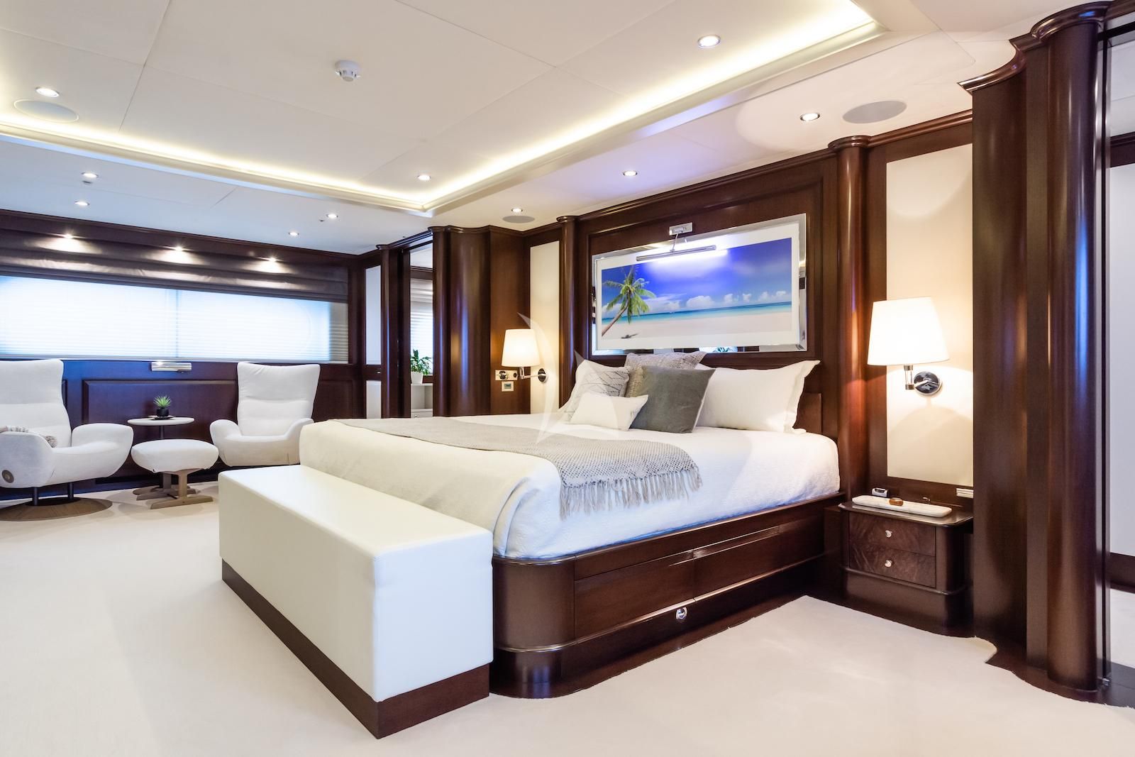 Luxury Crewed Motor Yacht MAXIMILIAN MMIV - Sunrise 45 - 5 Cabins ...
