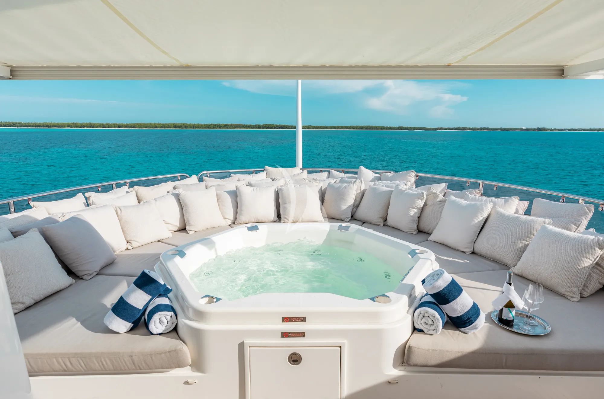 Luxury Crewed Motor Yacht MERCY - Sunseeker 121 Yacht - 6 Cabins ...