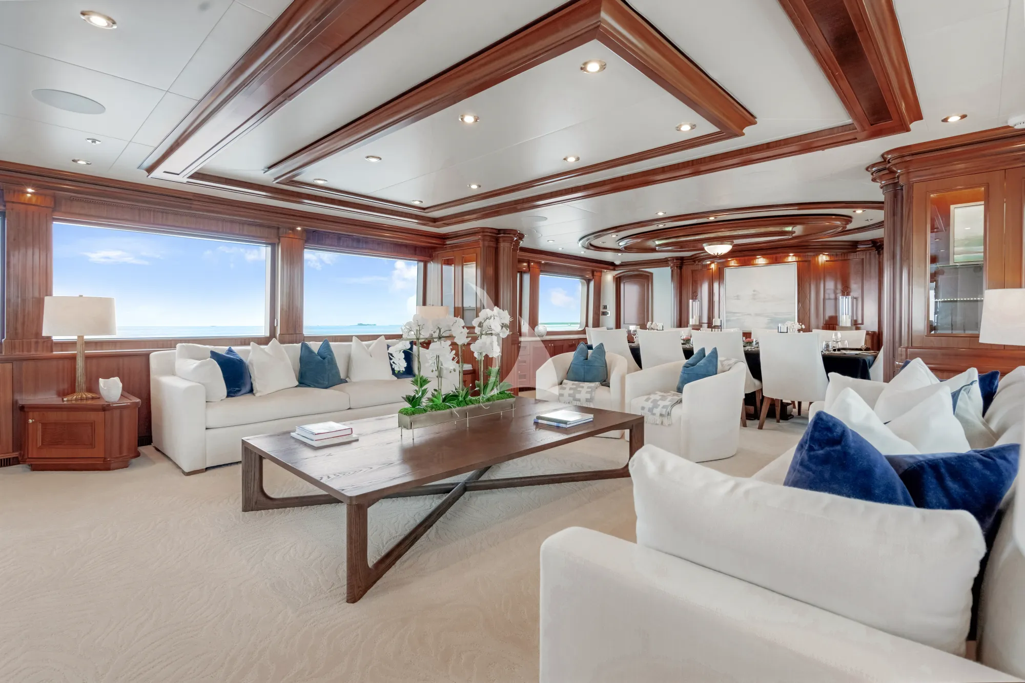 Luxury Crewed Motor Yacht MISS STEPHANIE - Richmond 142 - 6 Cabins ...