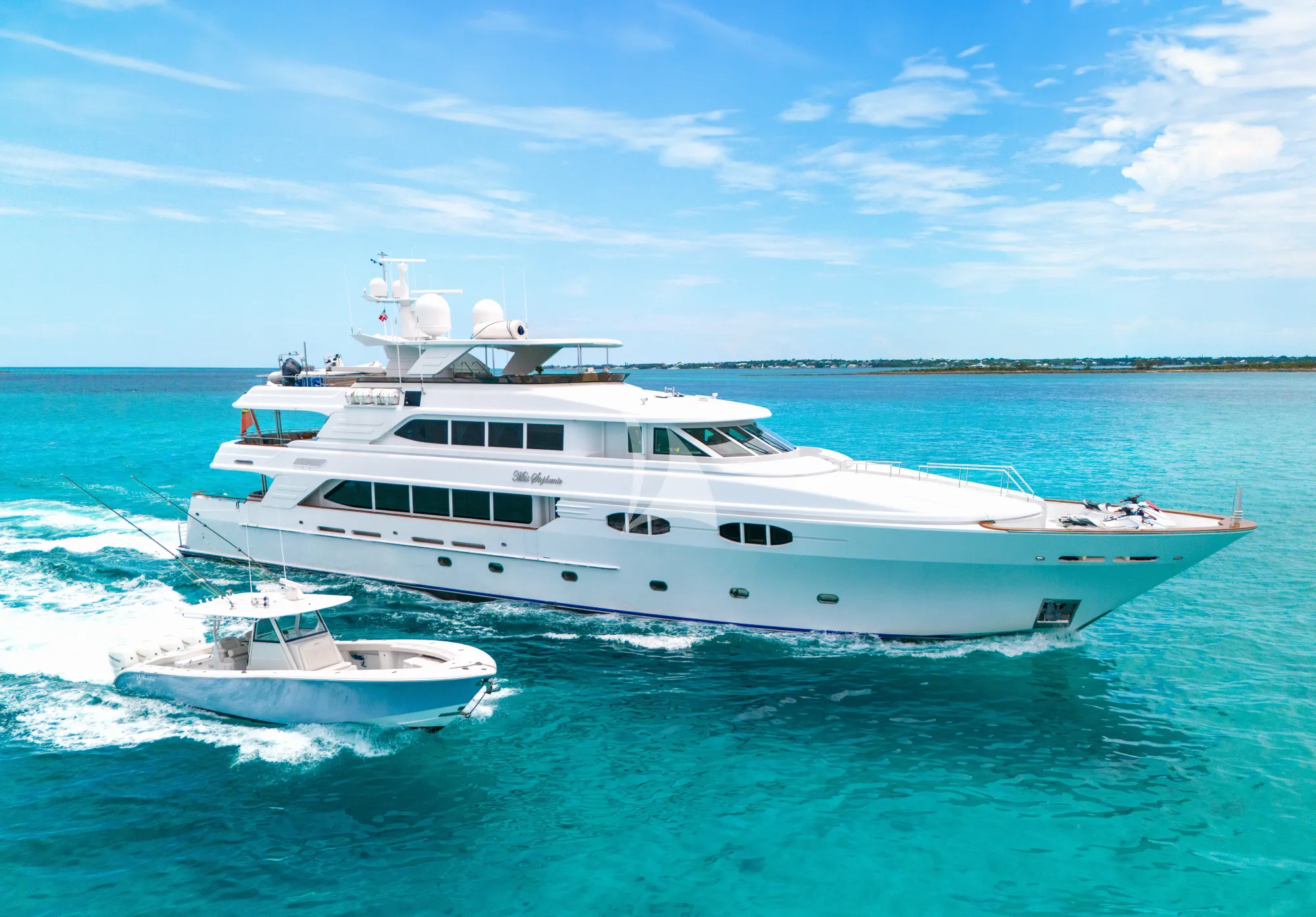 Luxury Crewed Motor Yacht MISS STEPHANIE - Richmond 142 - 6 Cabins ...