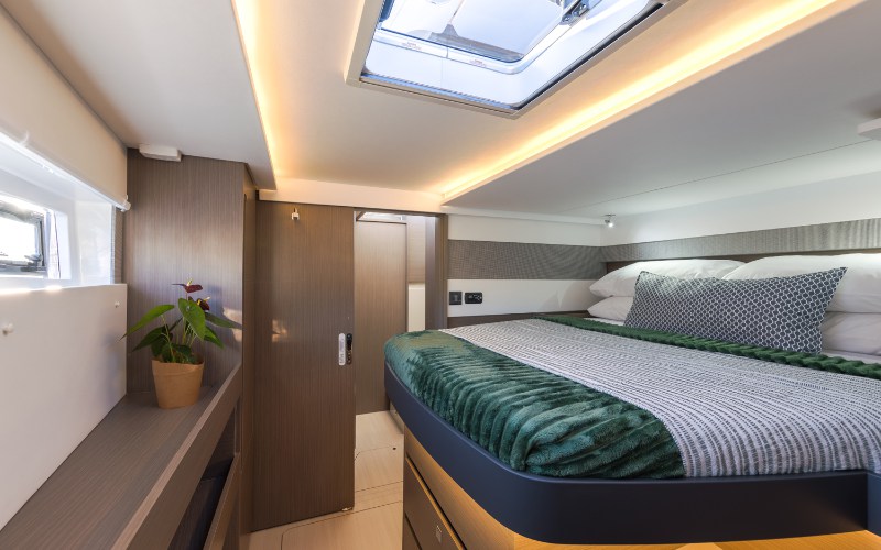 Bareboat Catamaran NEVER GIVE UP - Leopard 50 - 4 Cabins - Cannes ...