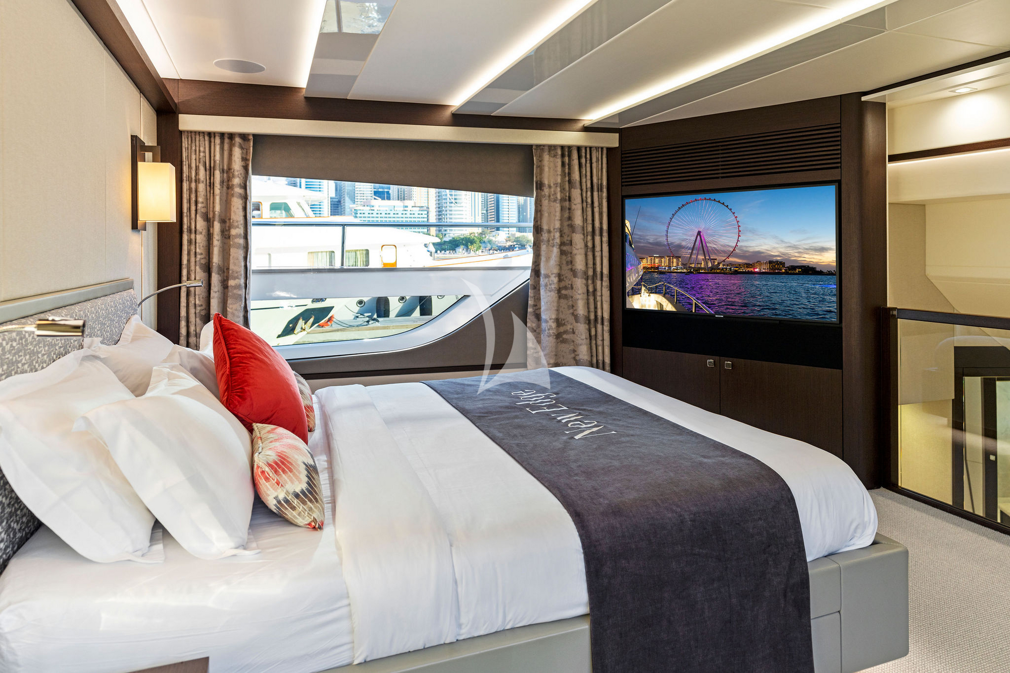 Luxury Crewed Motor Yacht NEW EDGE - Sunseeker 95 - 5 Cabins - Bodrum ...