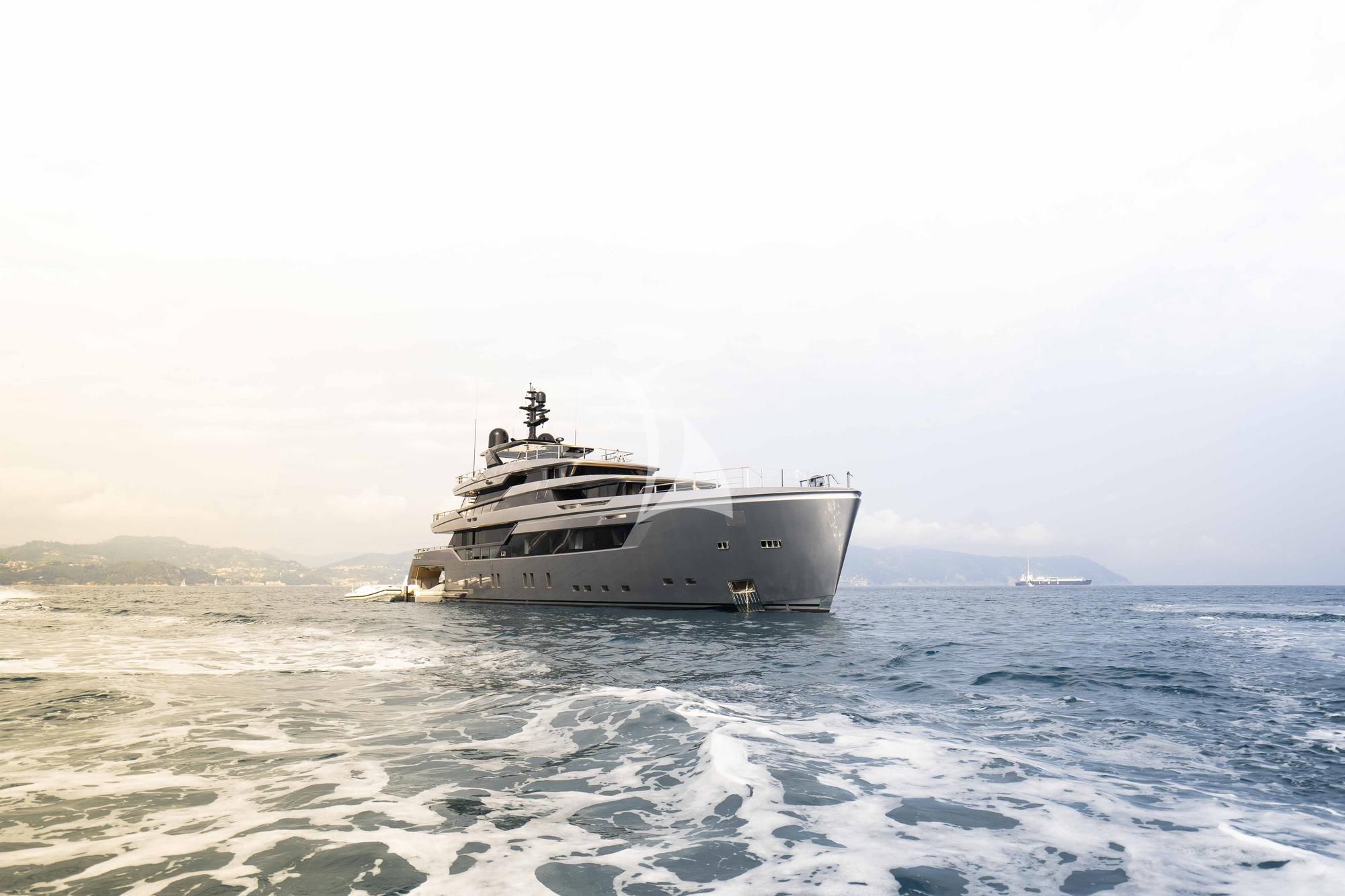 Luxury Crewed Motor Yacht PANDION PEARL - Sanlorenzo 44 Alloy - 5 ...