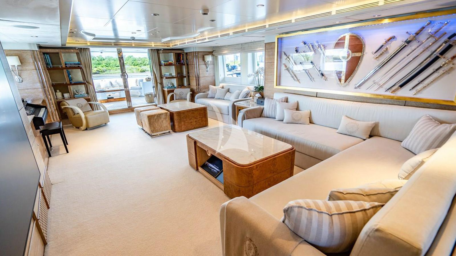 Crewed Motor Yacht ARTEMISEA - Intermarine Savannah 118 - 5 Cabins ...