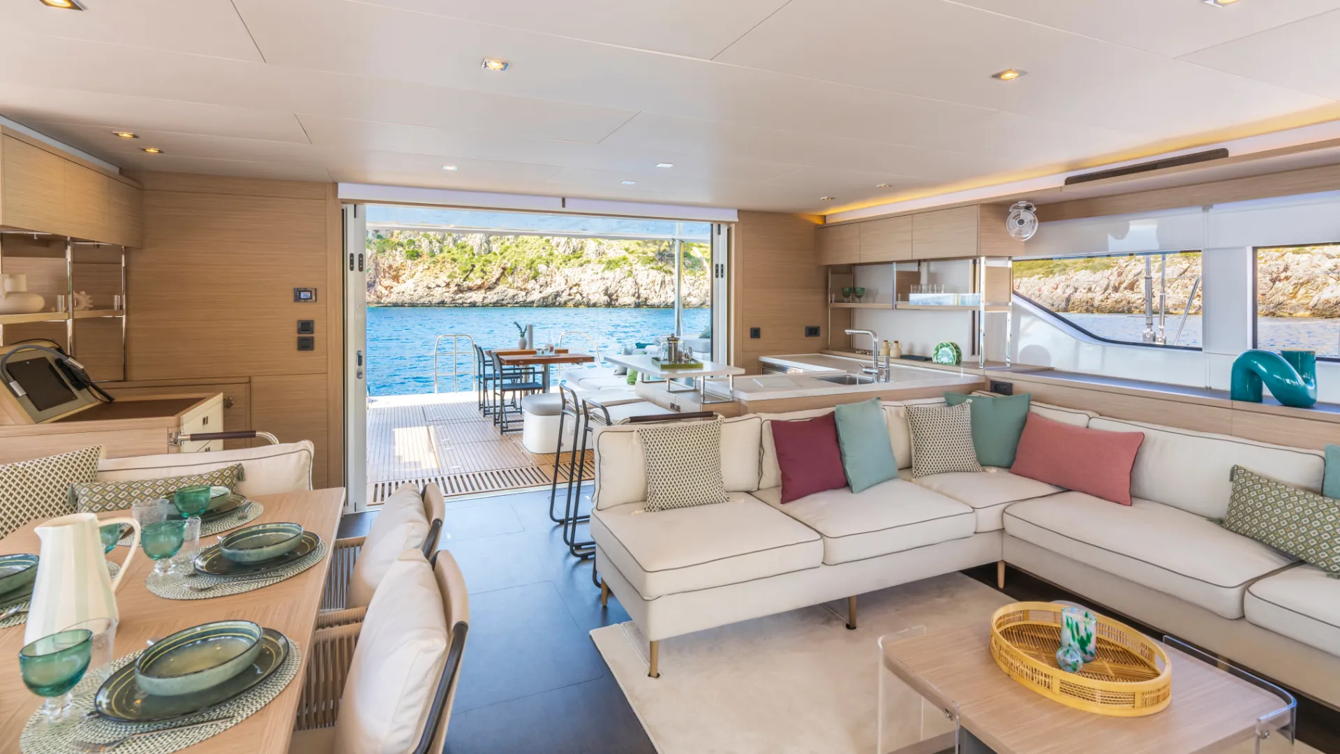 Crewed Catamaran PRINCESS KARLA - Lagoon 60 - 4 Cabins - Split ...