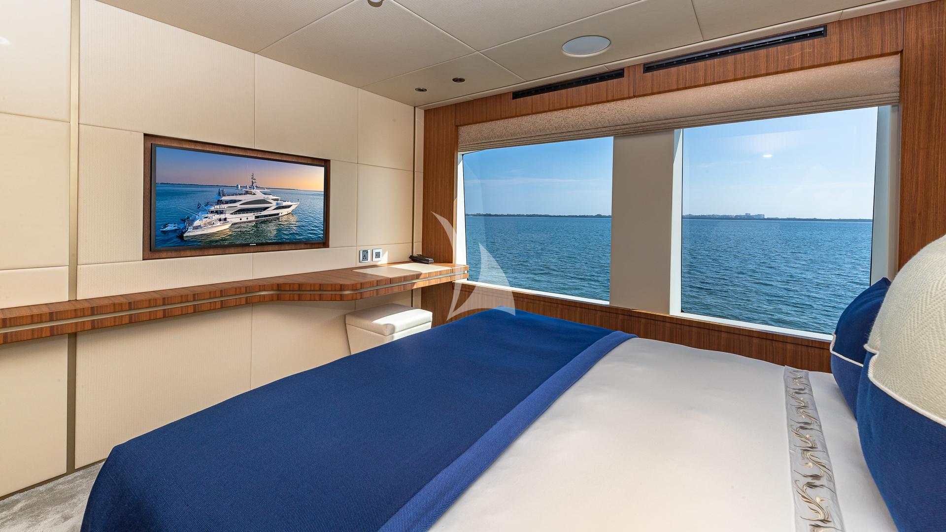 Crewed Motor Yacht RISING DAWN - Gulf Craft 43m - 6 Cabins - Nassau ...