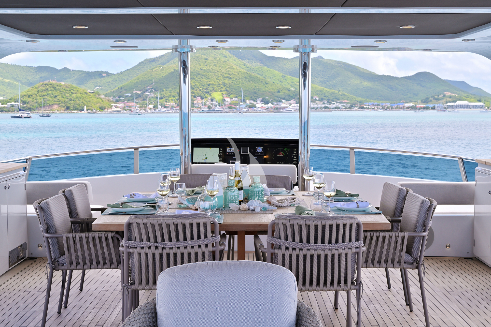 Luxury Crewed Motor Yacht ROCKIT - Numarine 37 XP - 5 Cabins - St ...
