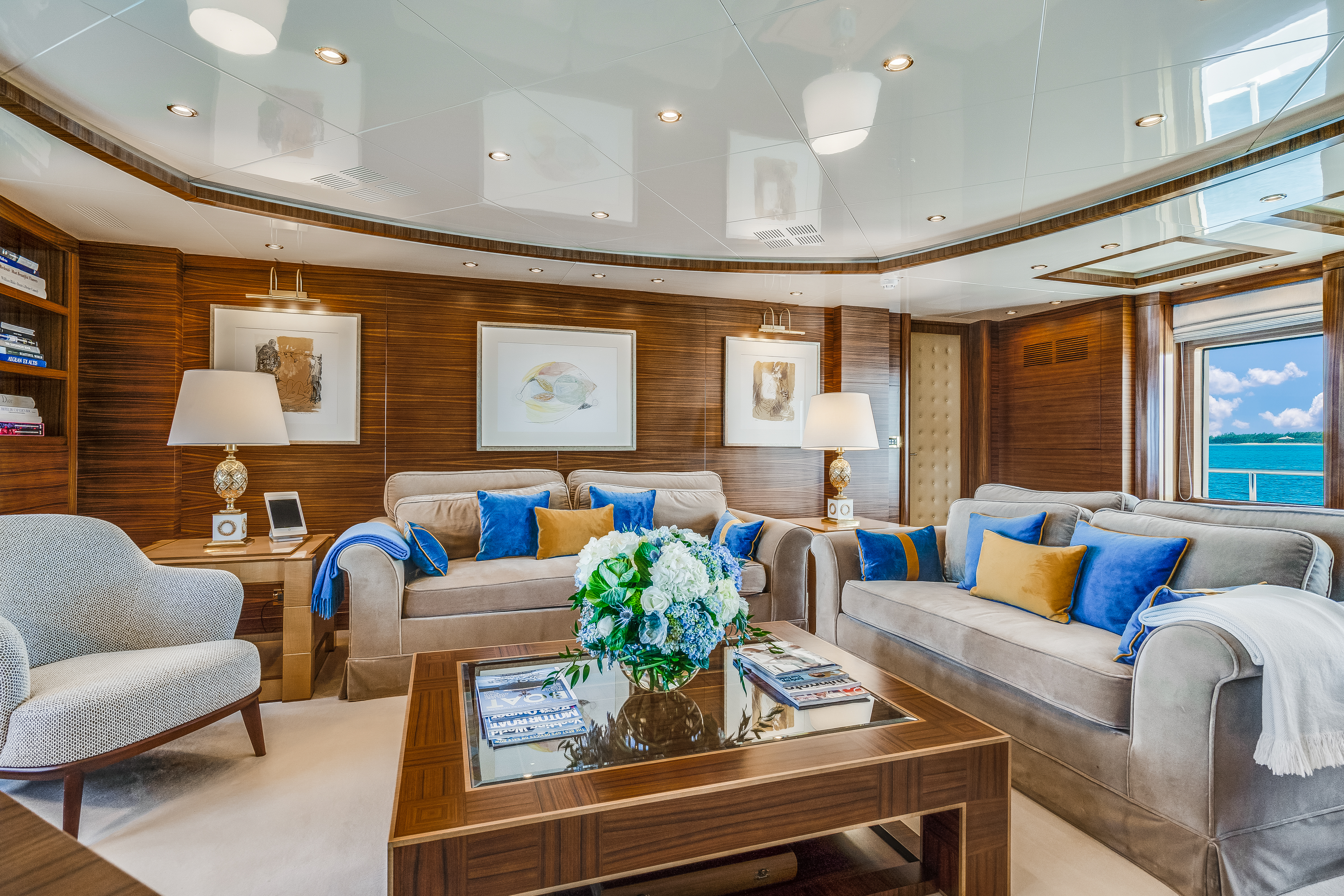 Luxury Crewed Motor Yacht OCEANOS - Mondomarine 49m - 7 Cabins - Nassau ...