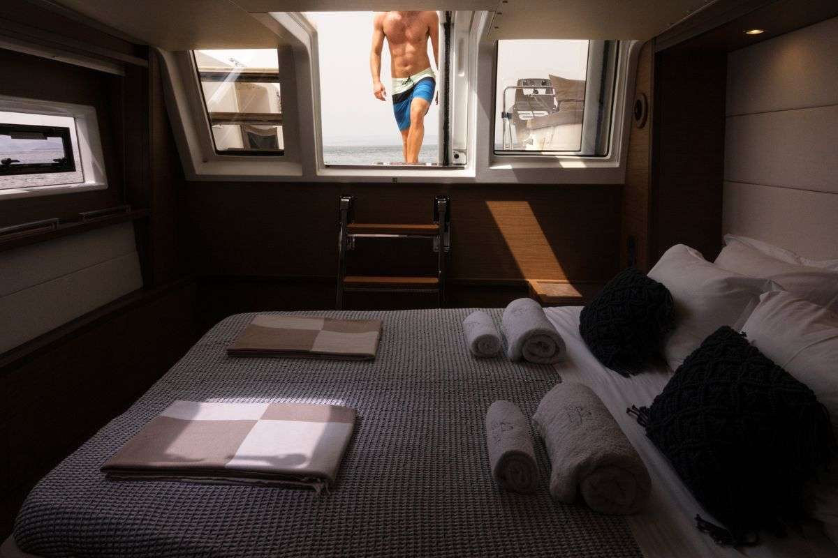 Luxury Crewed Catamaran VALIUM62 - Lagoon 620 - 5 Cabins - Athens ...