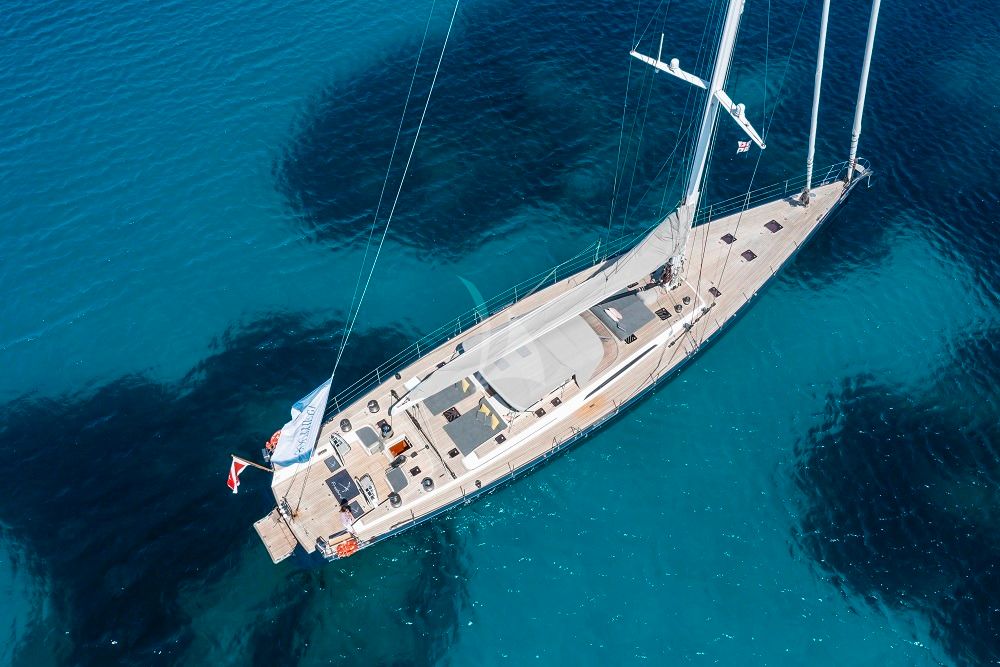 Luxury Crewed Sailing Yacht FREEBIRD - Southern Winds 100 RS - 4 Cabins ...