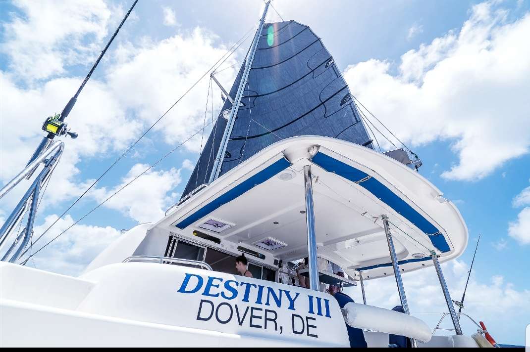 Luxury Crewed Catamaran DESTINY III - Leopard 46 - 3 Cabins - Nassau ...