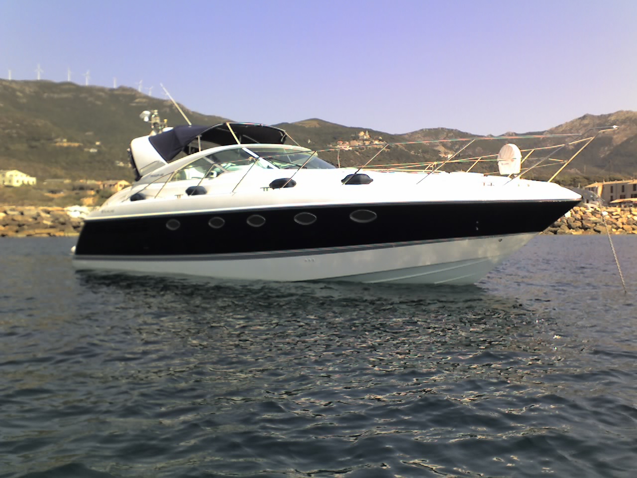 Crewed Motor Yacht Fairline Targa 43 - Day Charter Capacity 9 - Puerto ...