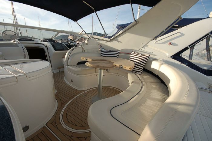 Crewed Motor Yacht Fairline Targa 43 - Day Charter Capacity 9 - Puerto ...